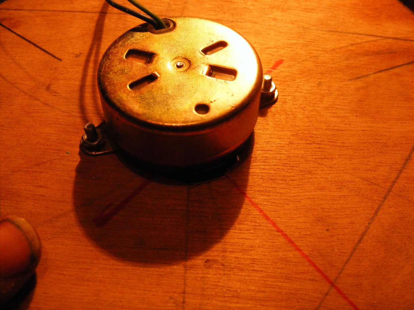 Lazy Susan Motorized Robot Style : 14 Steps (with Pictures) - Instructables