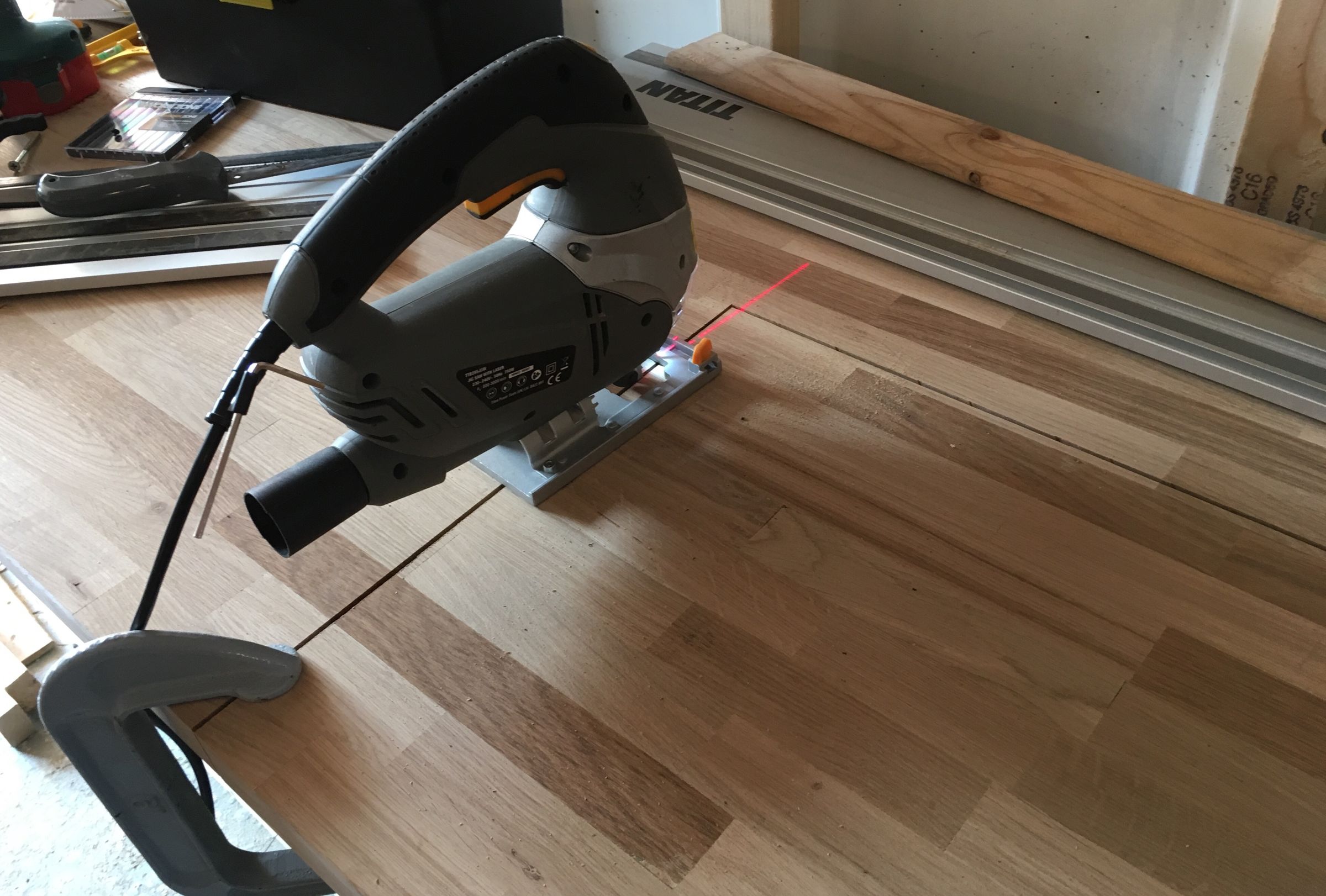 Heavy Duty Workbench With Chop Saw : 9 Steps (with Pictures ...