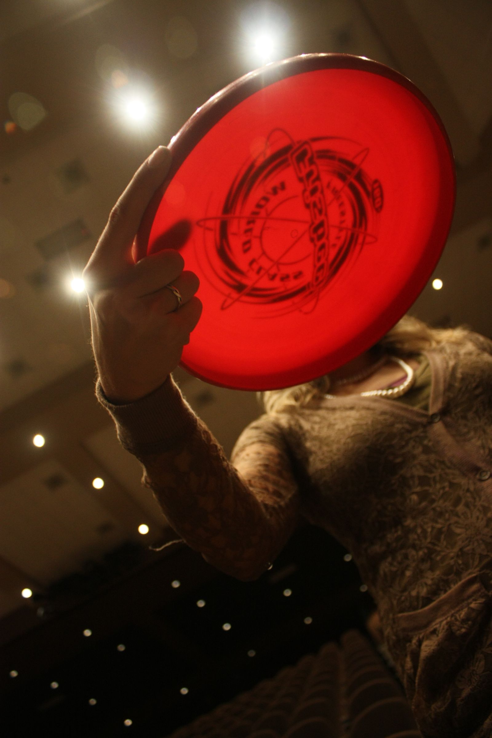 How to Throw a Frisbee : 12 Steps - Instructables