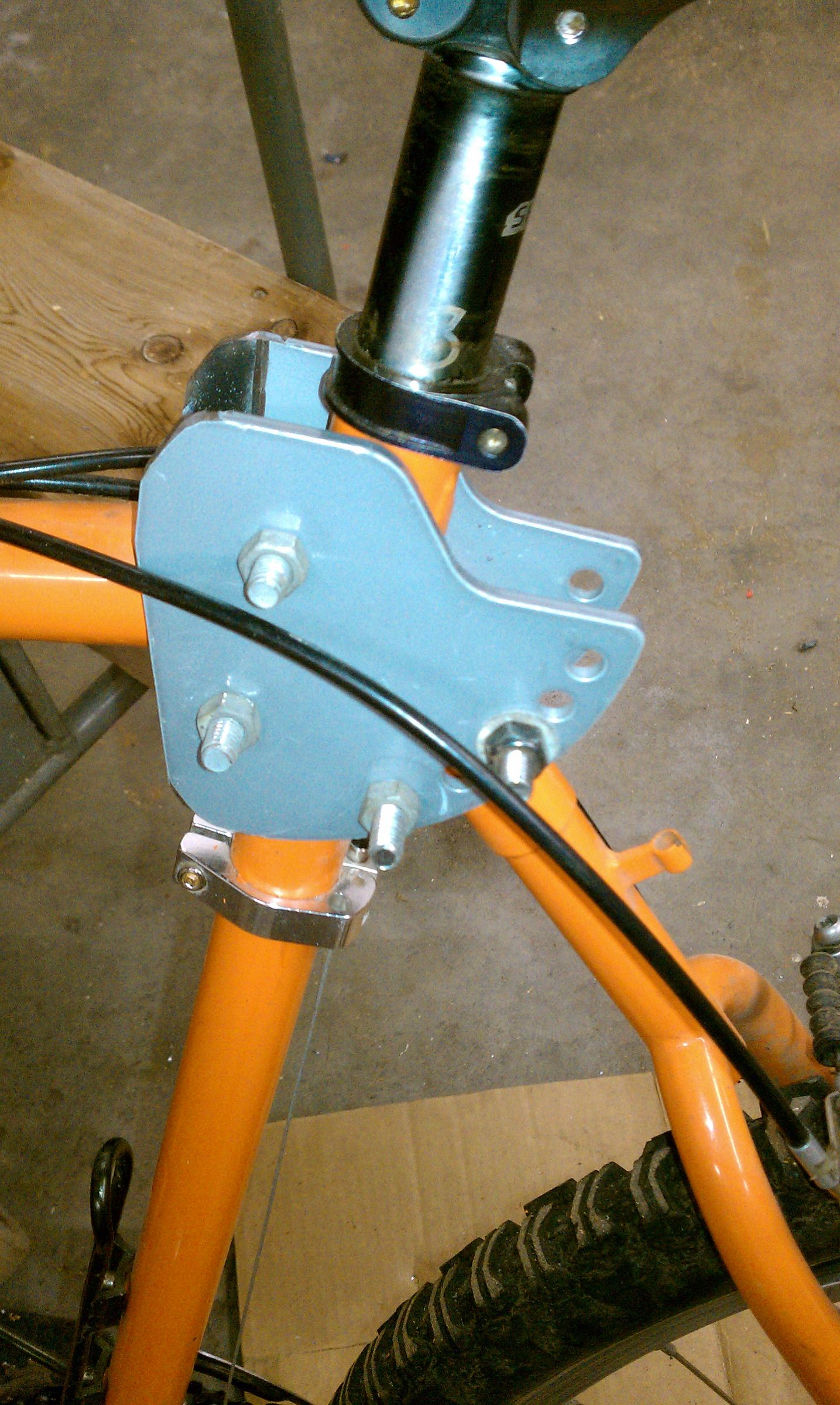 How to Make a Pedicab Trailer Hitch Using Car Steering Tie Rod ...