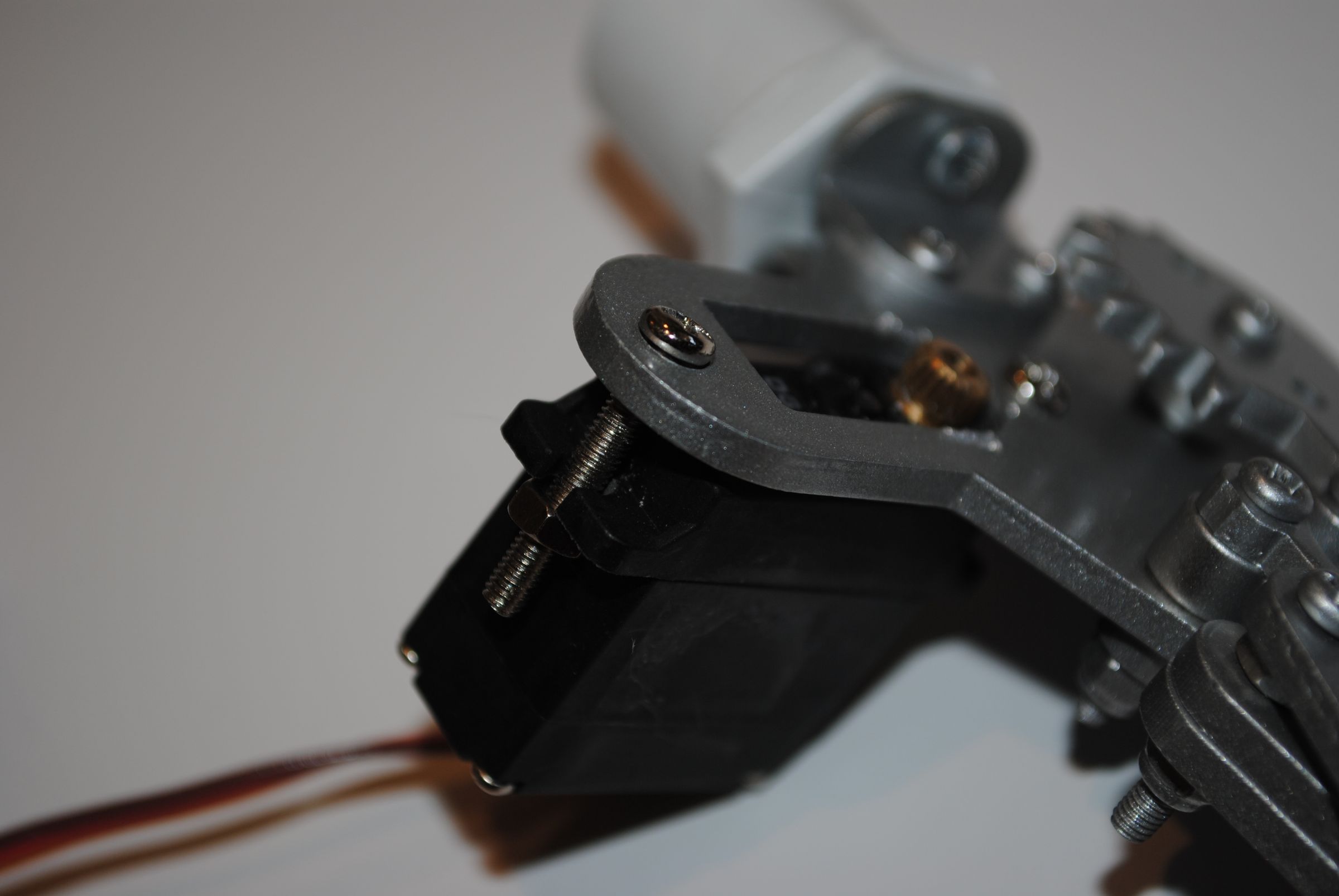 Remote Control Robot Arm : 19 Steps (with Pictures) - Instructables