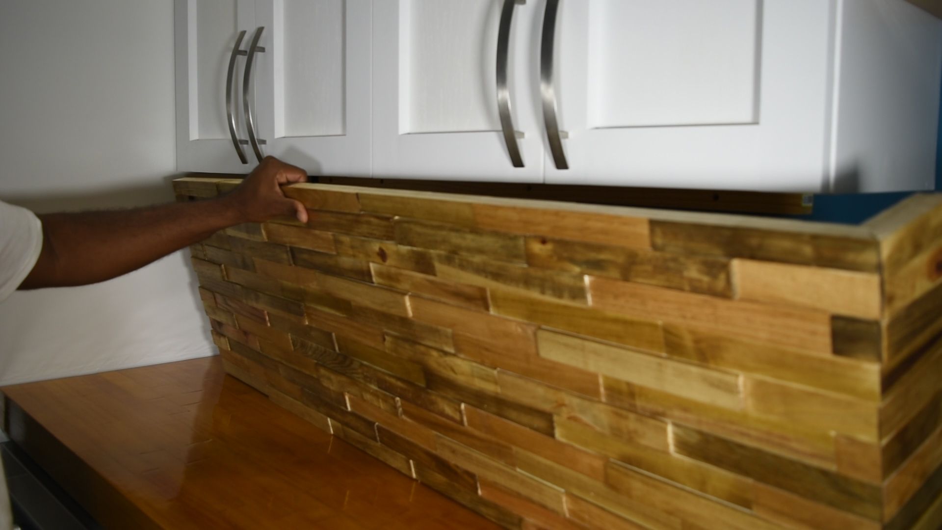 Backsplash From Reclaimed Pallets : 7 Steps (with Pictures) - Instructables
