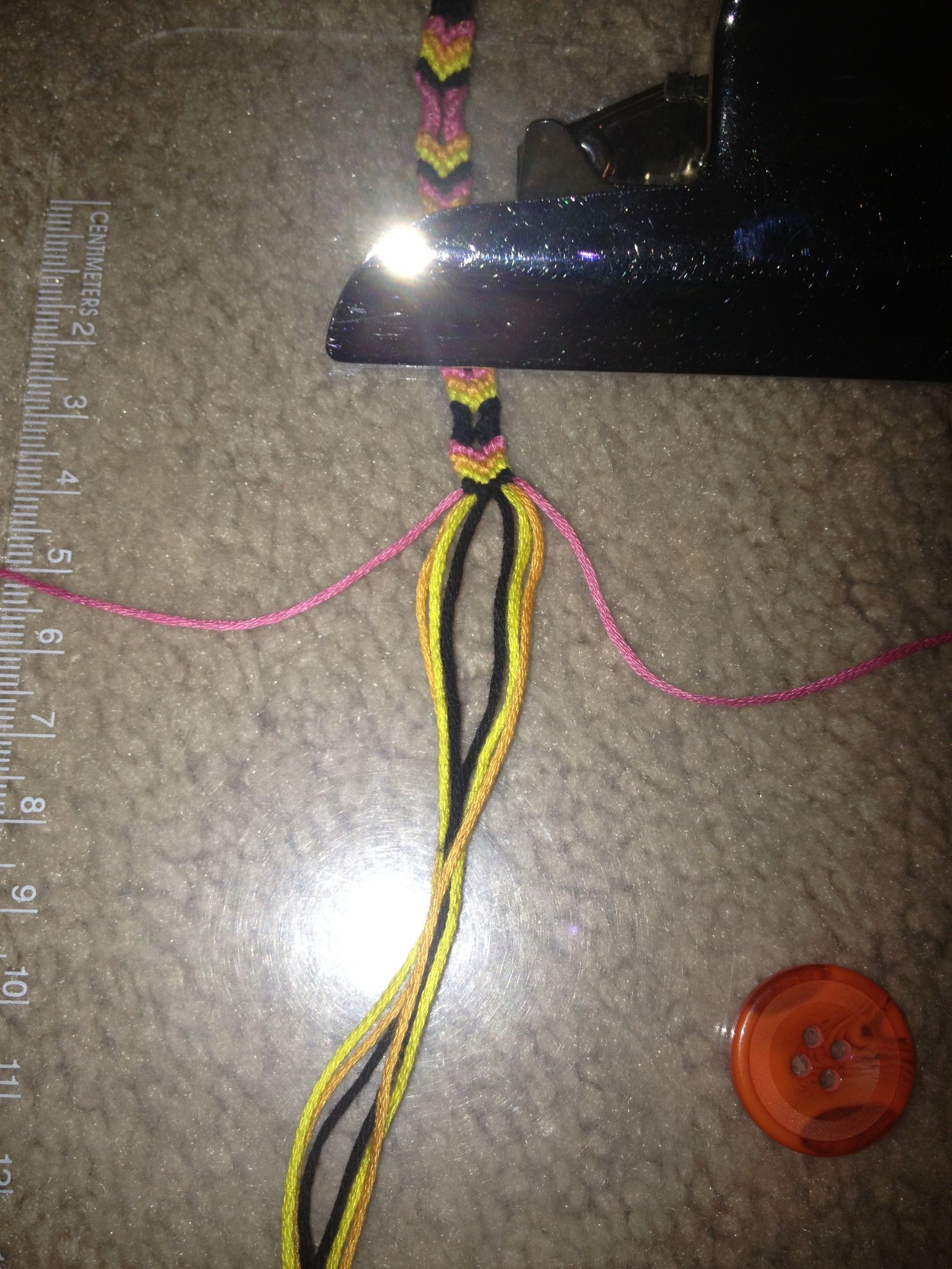 How to Add a Button to a Friendship Bracelet : 7 Steps - Instructables