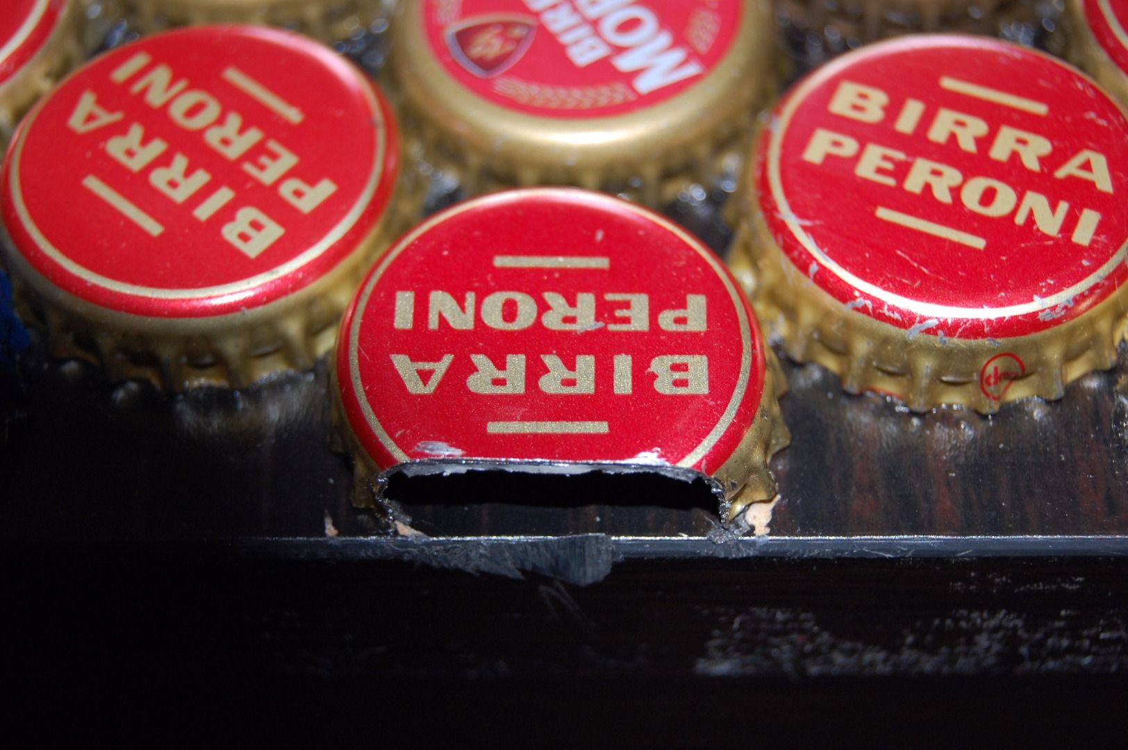 Beer Caps Table Top : 10 Steps (with Pictures) - Instructables
