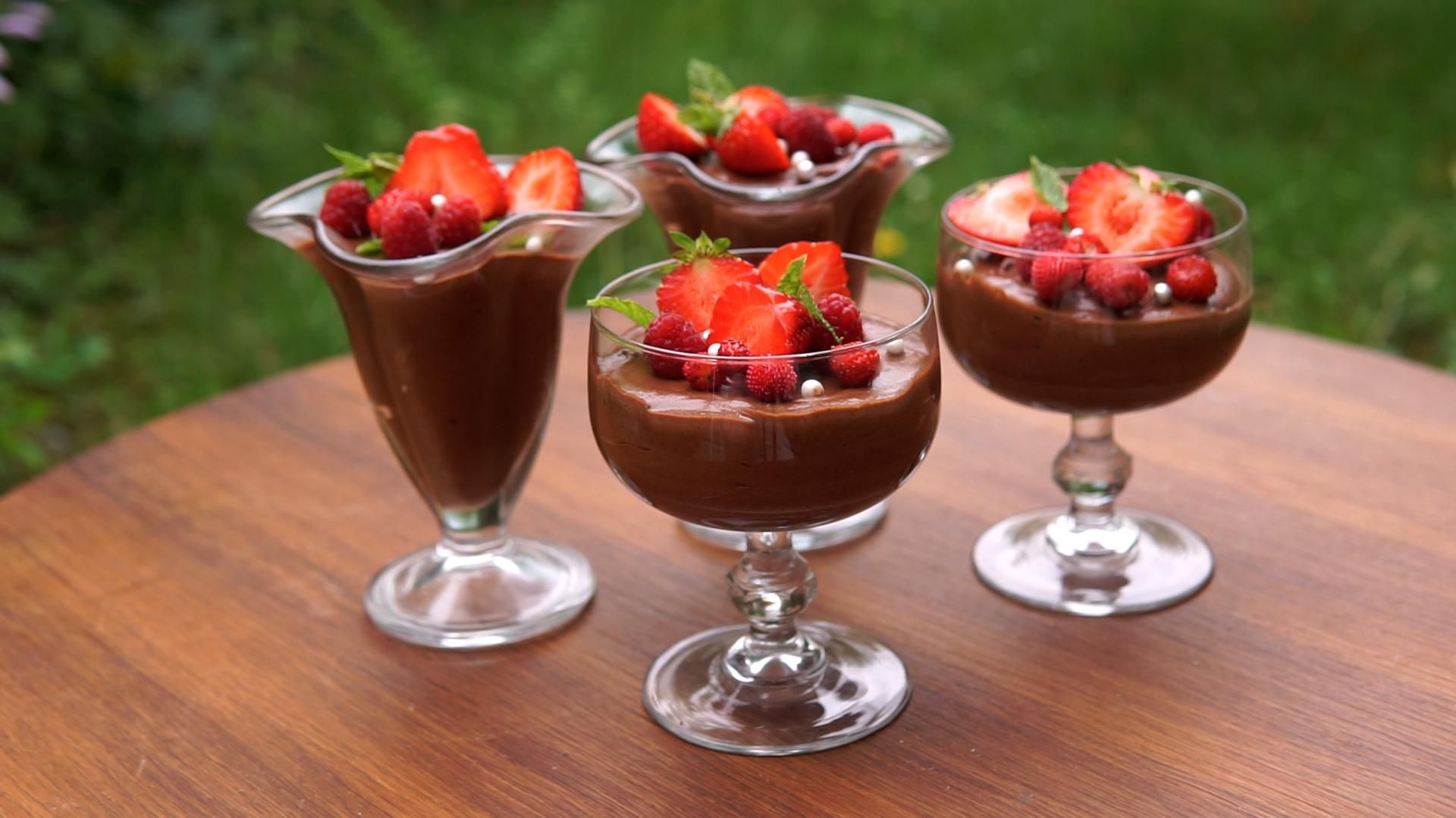 French Chocolate Mousse (Mousse Au Chocolat) : 6 Steps (with Pictures ...