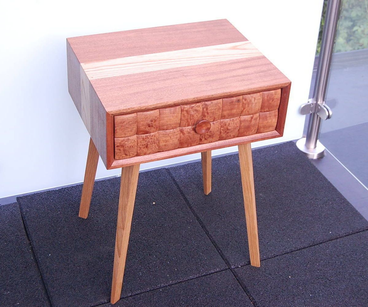 Mid Century Side Table : 8 Steps (with Pictures) - Instructables