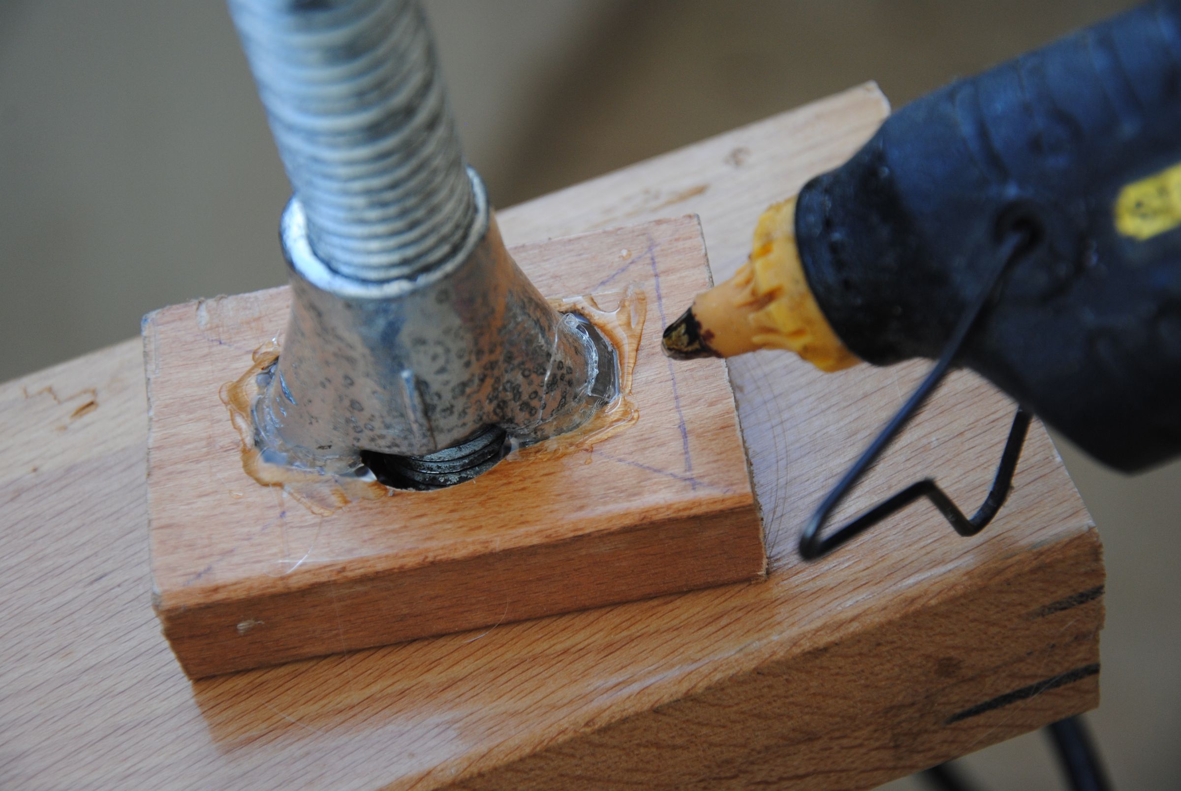 How to Build a Twin-Screw Vise | DIY Woodworking Tools #10 : 10 Steps ...