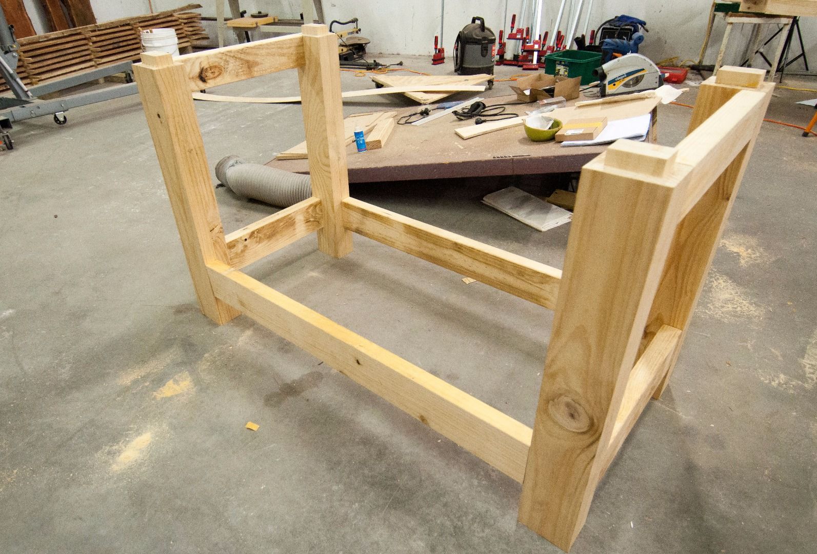 Build Your Own Roubo Style Workbench. (Project Intro and Wood Selection ...