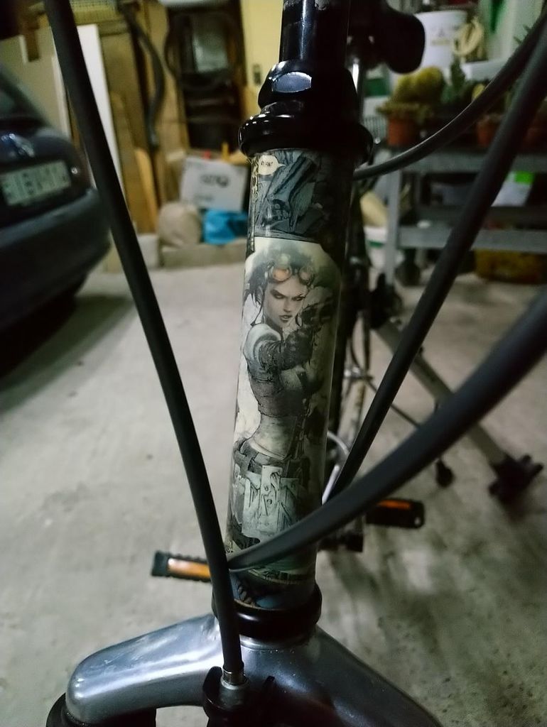 Cover a Bike Frame With Comics (or Other Paper) : 4 Steps (with ...
