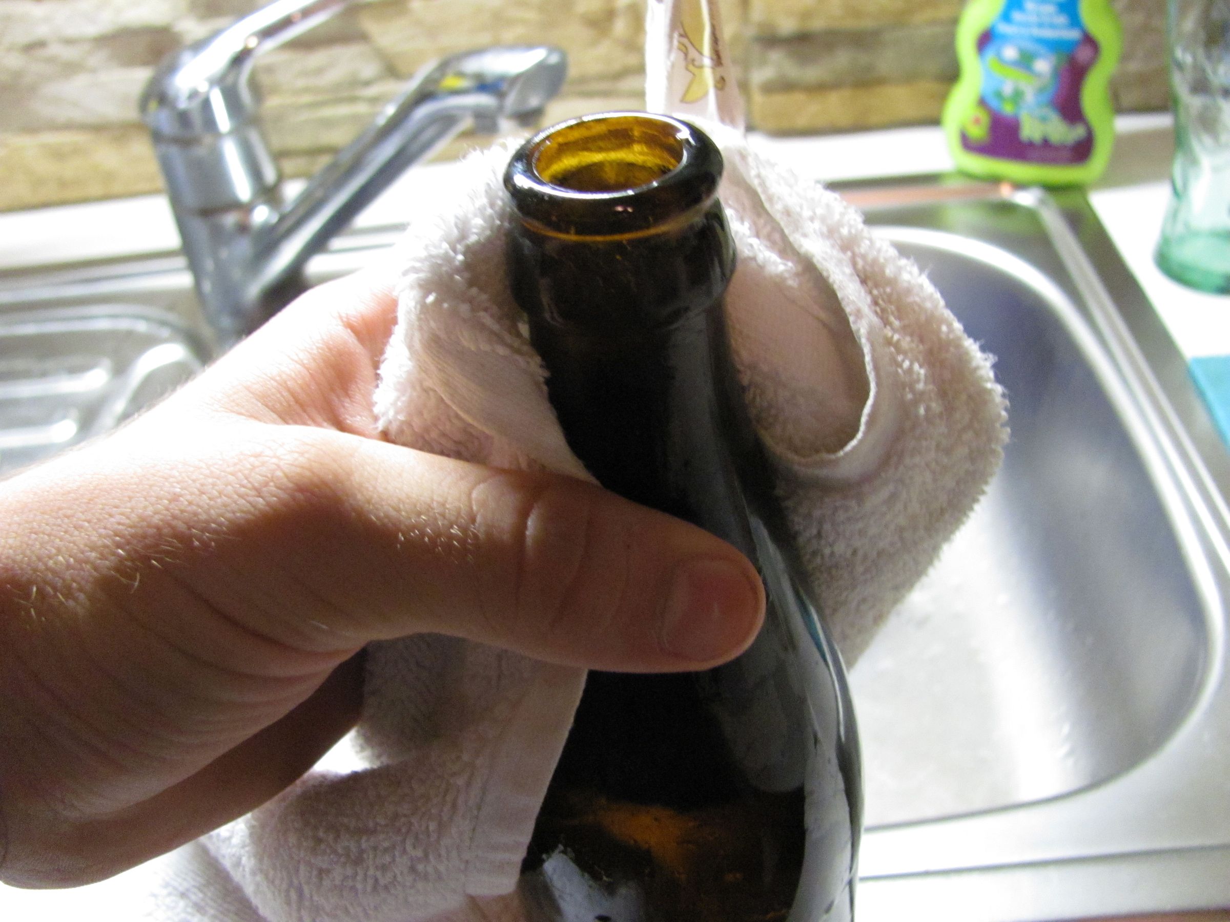 Crack the Bottom of the Beer Bottle : 4 Steps - Instructables