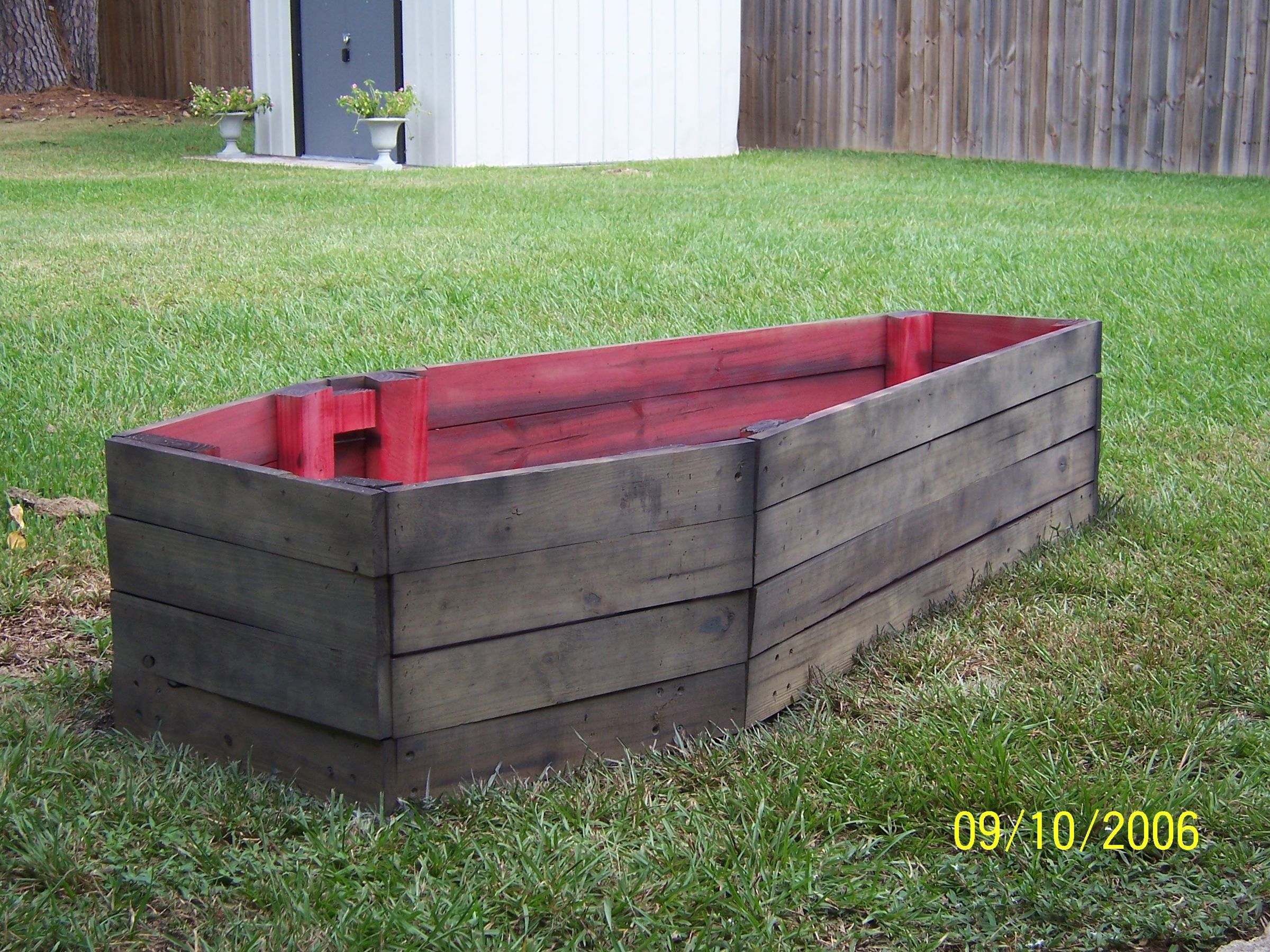 Cheap Motion Activated Coffin : 5 Steps - Instructables