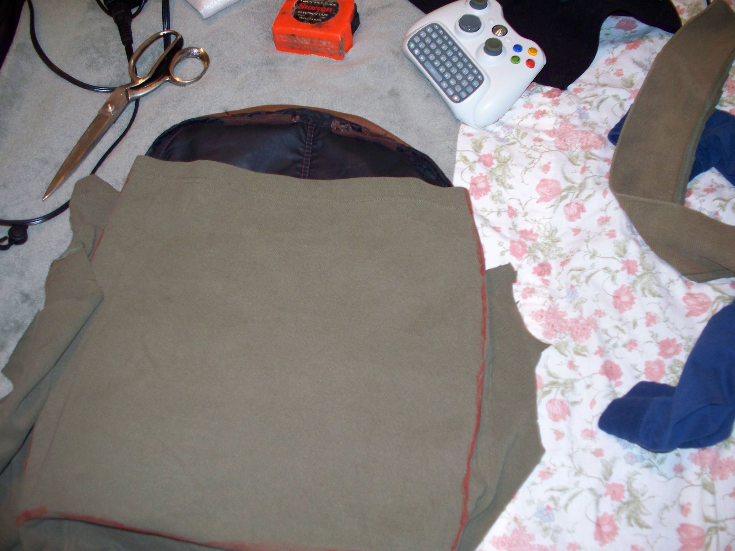 Upgrade Your Old Backback Into a Laptop Backpack : 4 Steps - Instructables