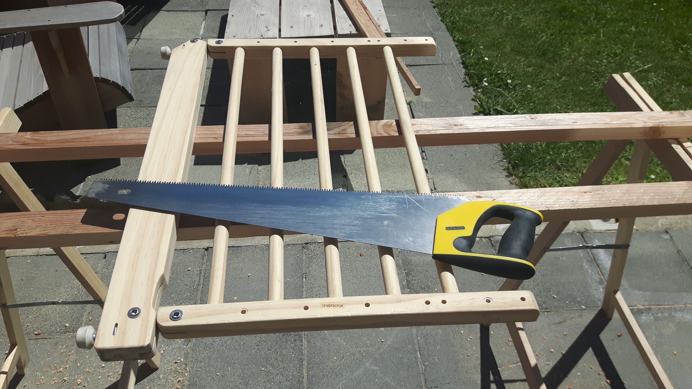 Simple Ladder Clothes Rack : 6 Steps (with Pictures) - Instructables