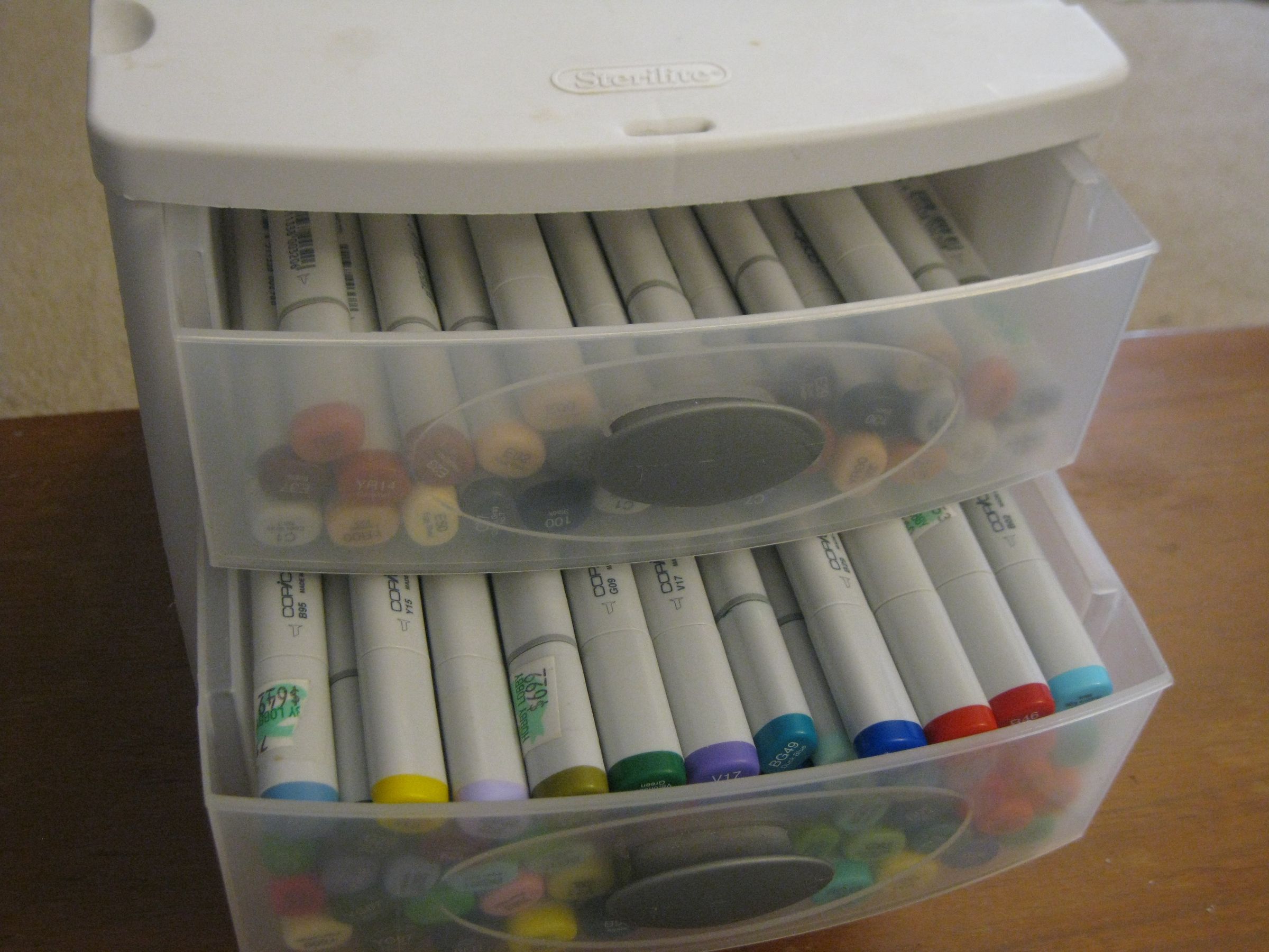 Copic / Marker Coloring and Lining Tutorial : 8 Steps (with Pictures ...