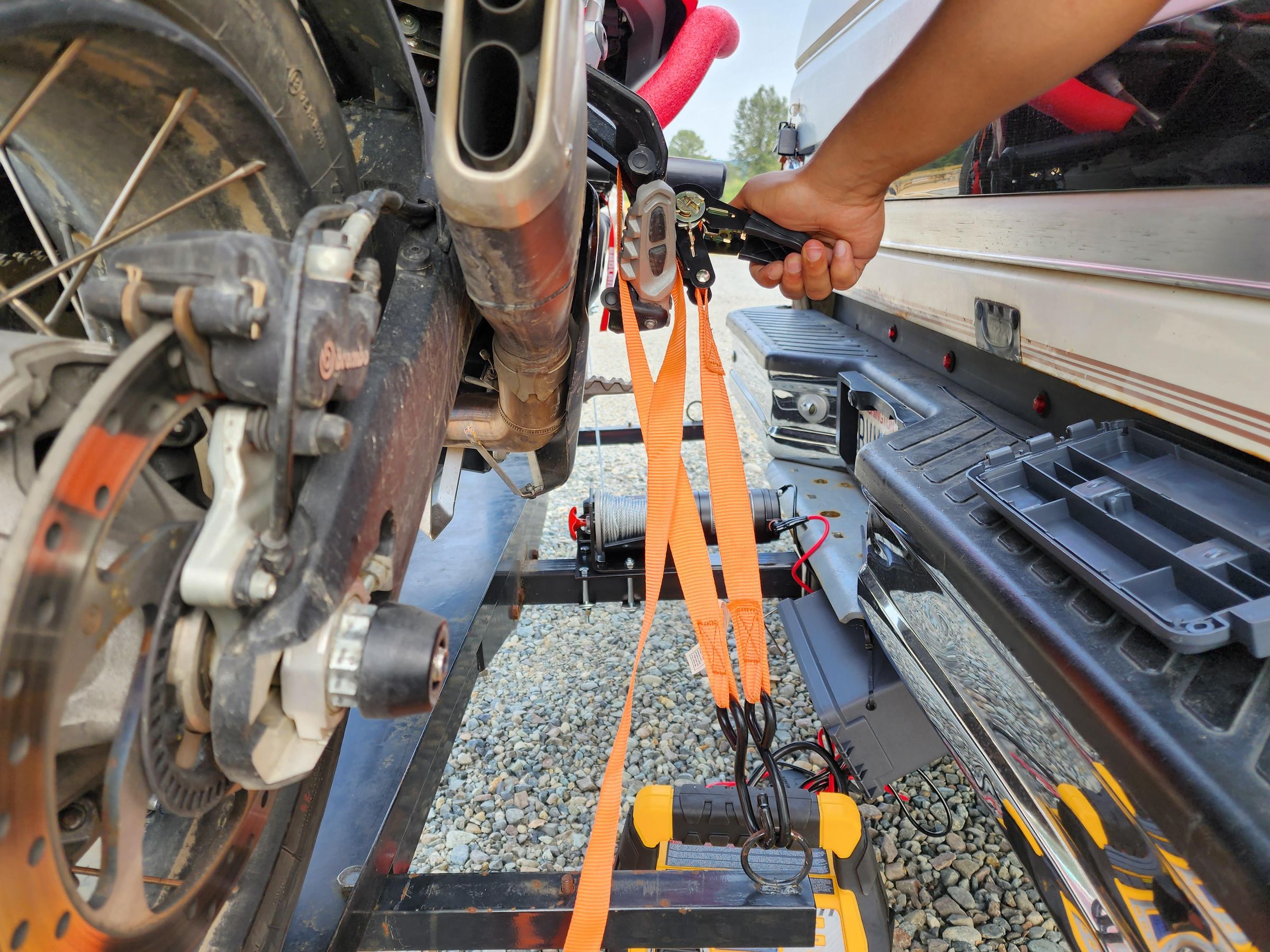 DIY Winch Assisted Motorcycle Hitch Carrier (No-Weld) : 6 Steps (with ...