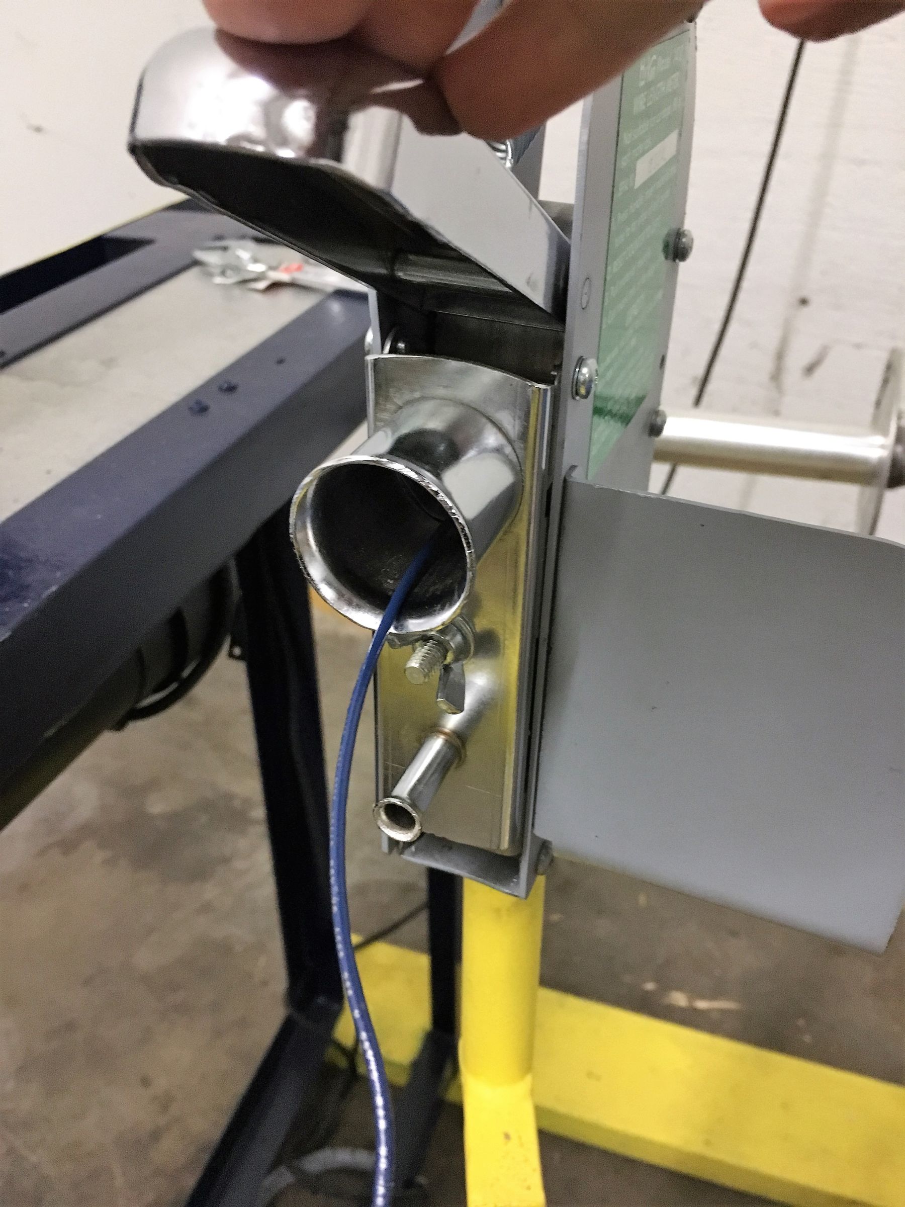 STEPS TO CUTTING WIRE SAFELY : 5 Steps (with Pictures) - Instructables