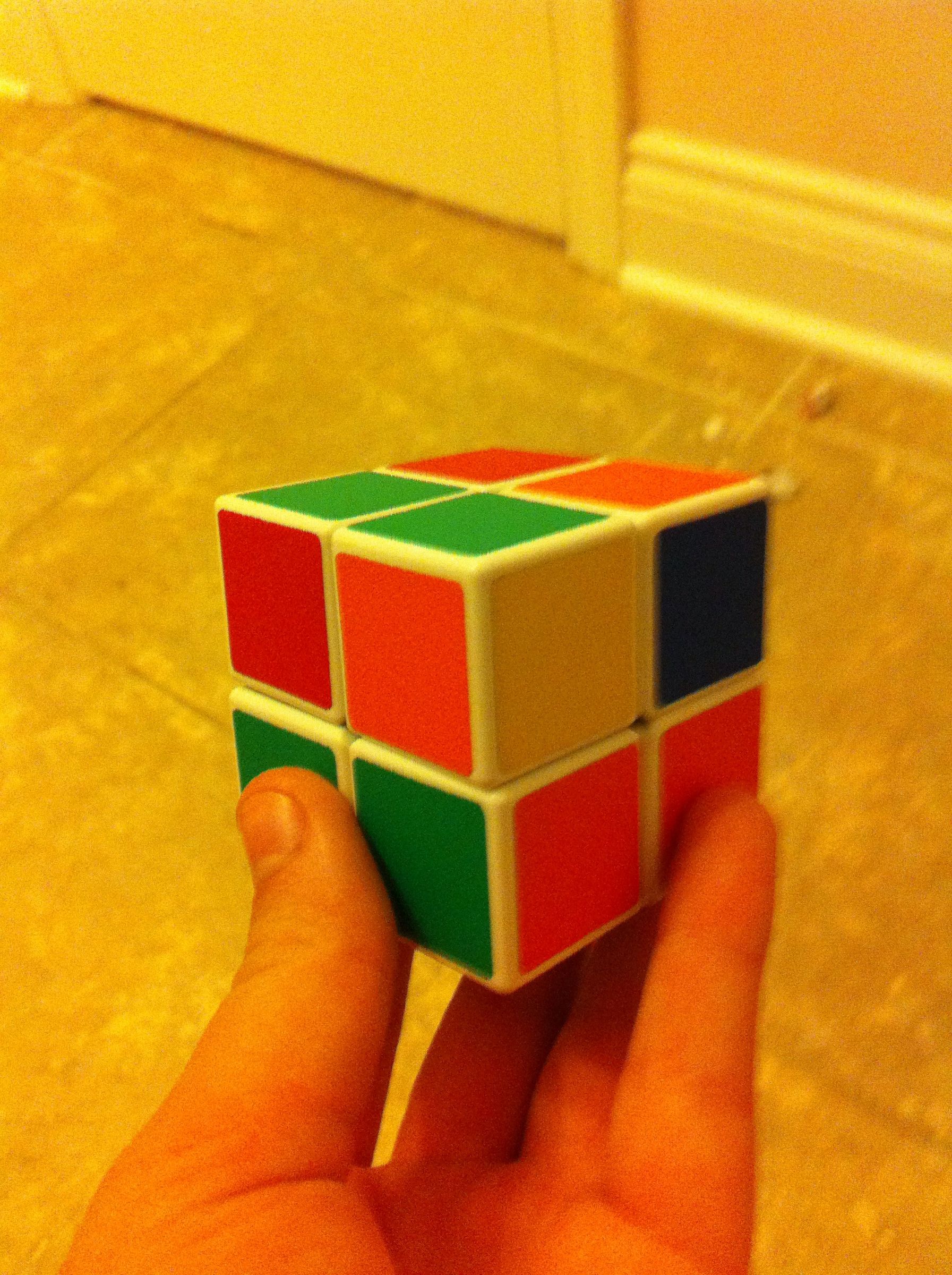 How to Solve a 2 by 2 Rubix Cube : 5 Steps - Instructables