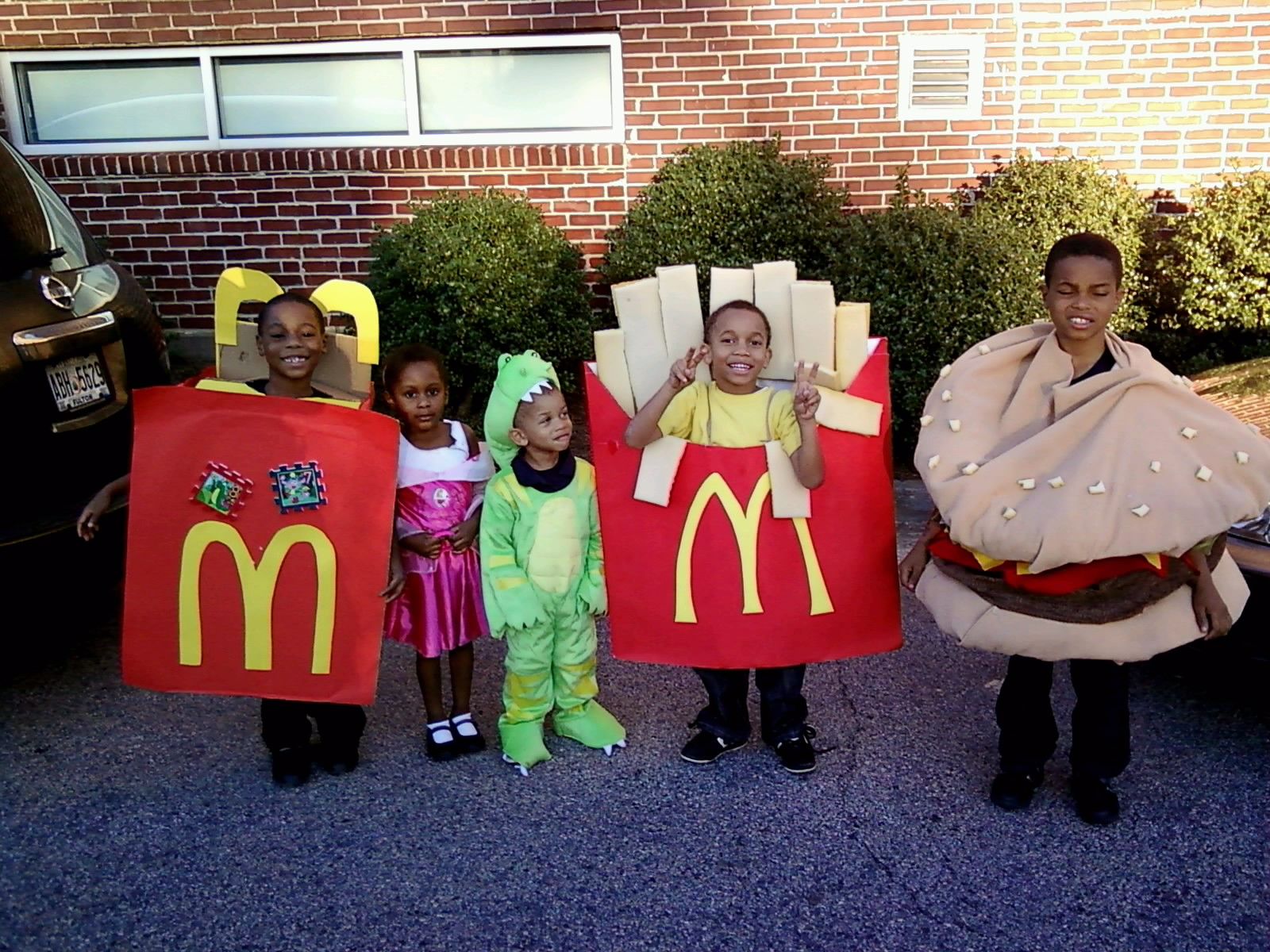 Mcdonalds Hamburger Happy Meal - Instructables