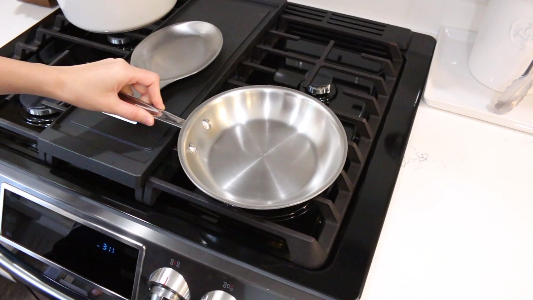 Simple Method to Make Your Frying Pan Non Stick & Non Toxic : 6 Steps ...