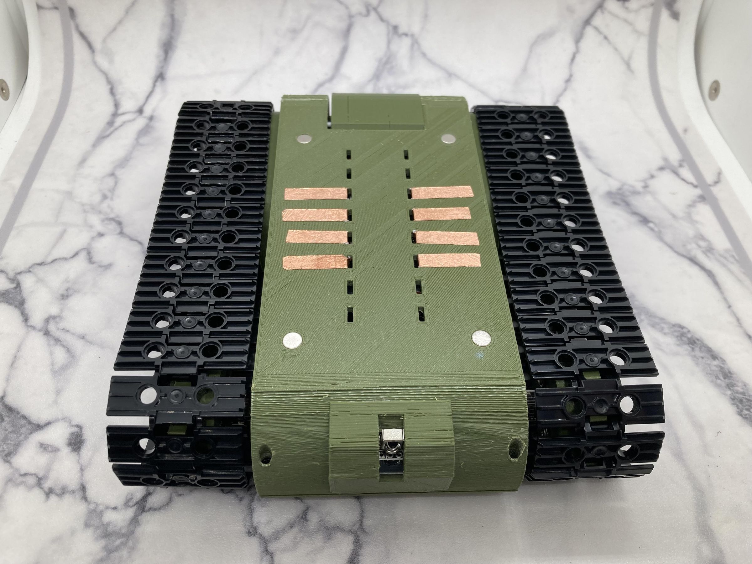 Chase the Expandable Robot 1.0 : 7 Steps (with Pictures) - Instructables