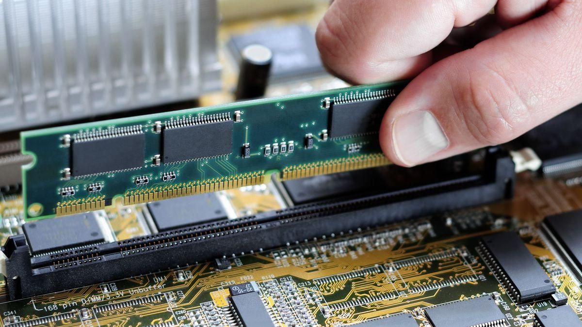 RAM Installation/Replacement : 4 Steps - Instructables
