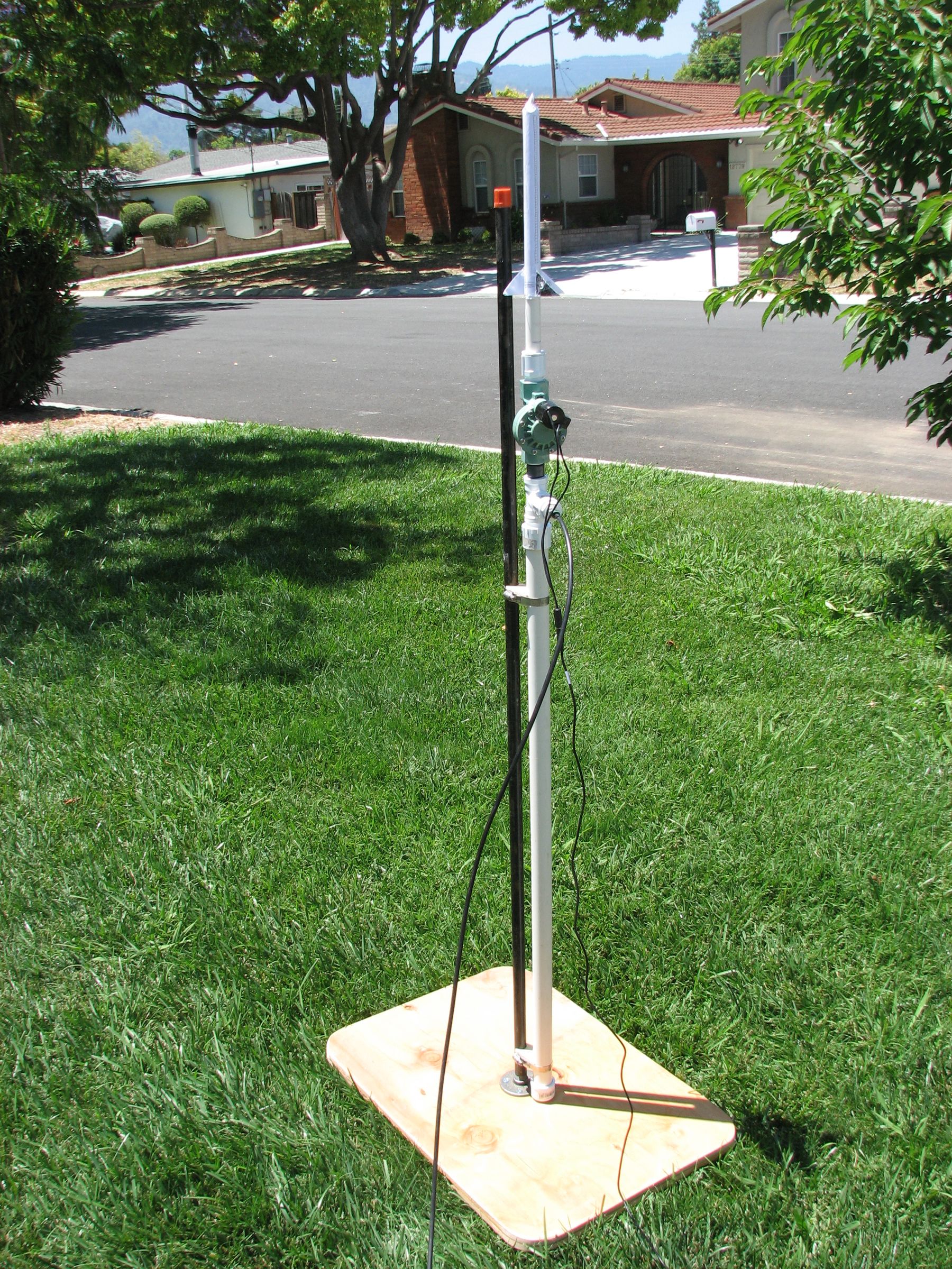Paper Rocket Launcher With Generator : 5 Steps (with Pictures ...