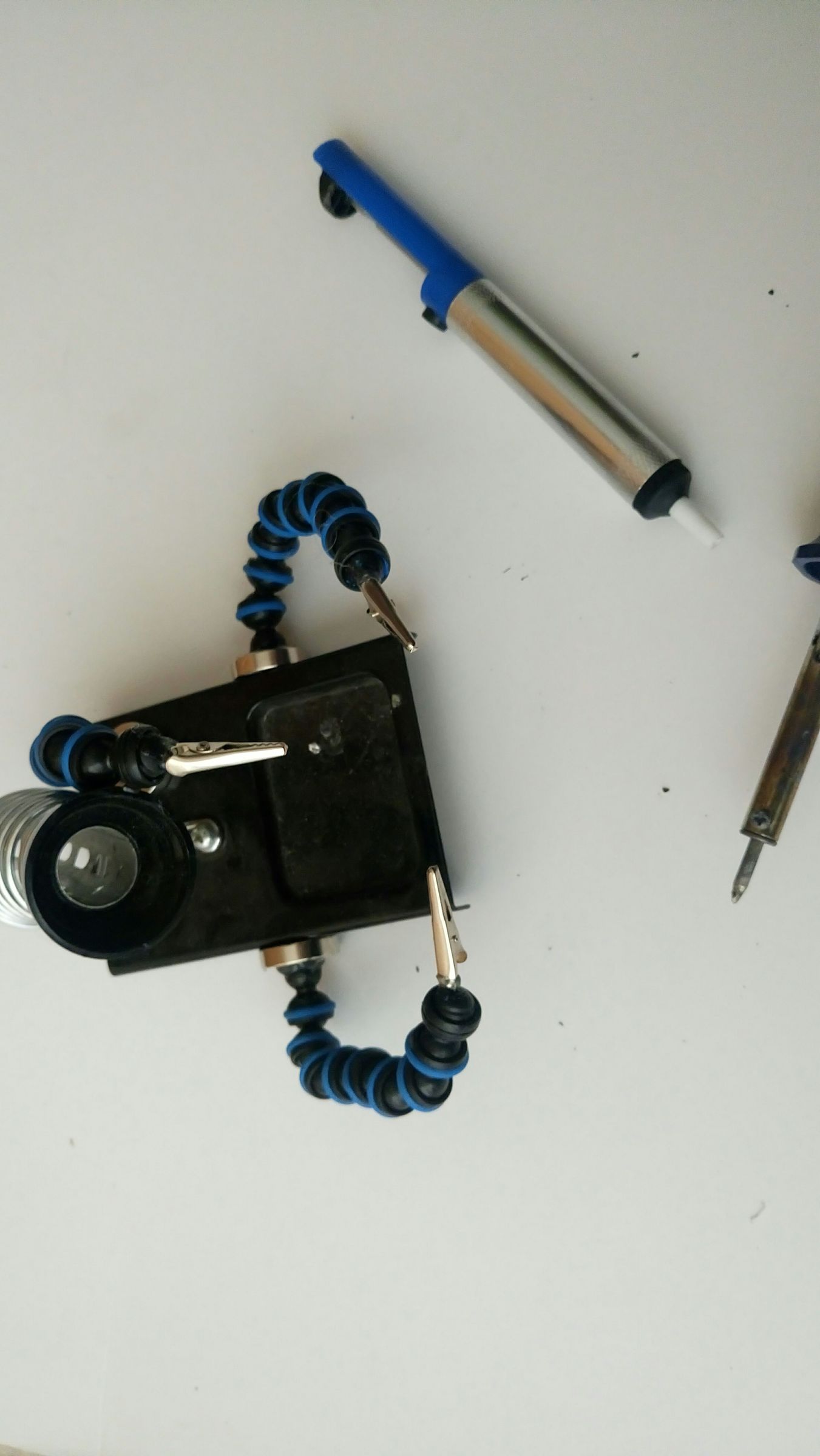 Third Hand (Helping Hand) : 6 Steps (with Pictures) - Instructables