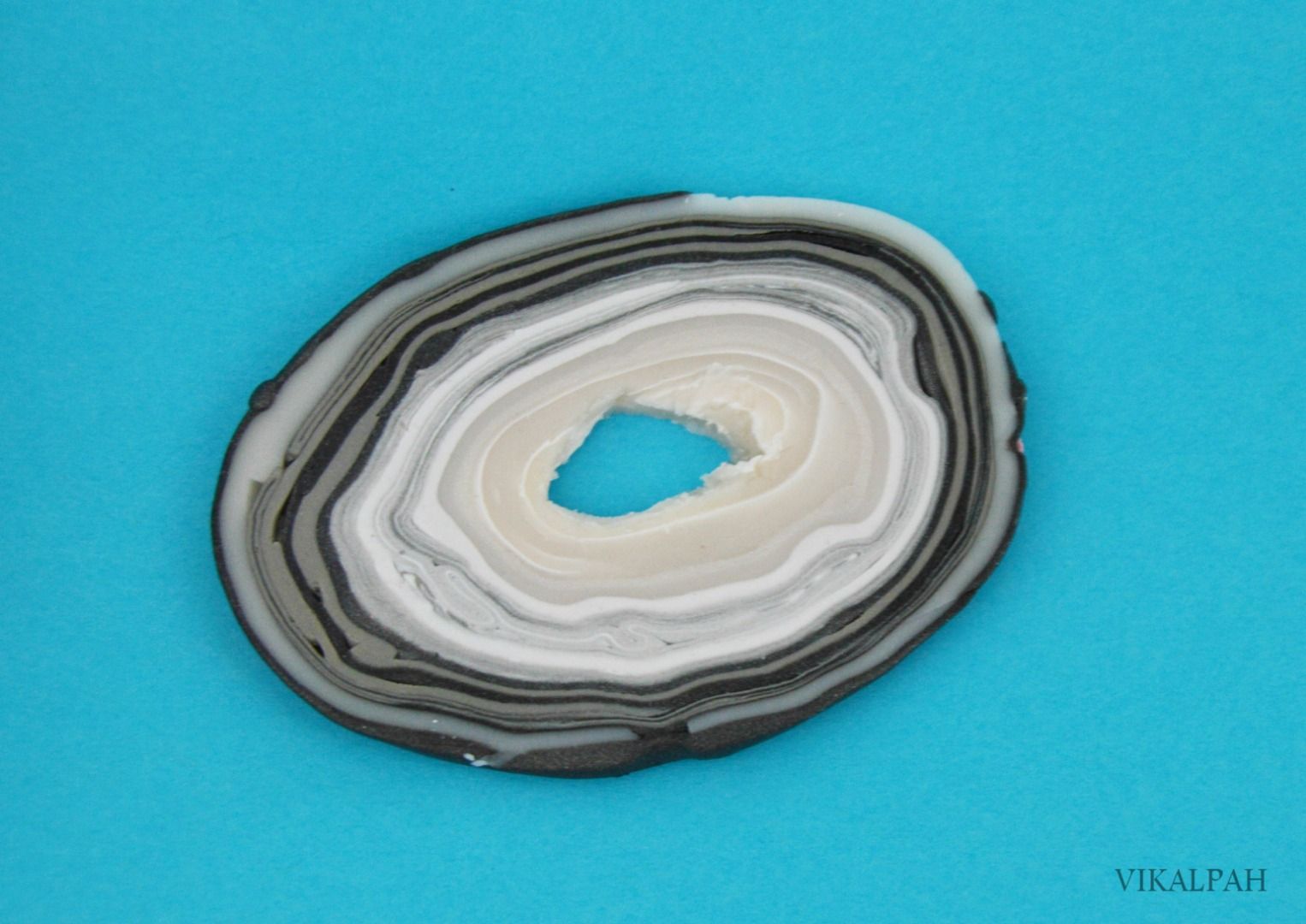 DIY Faux Agate Coasters : 10 Steps - Instructables