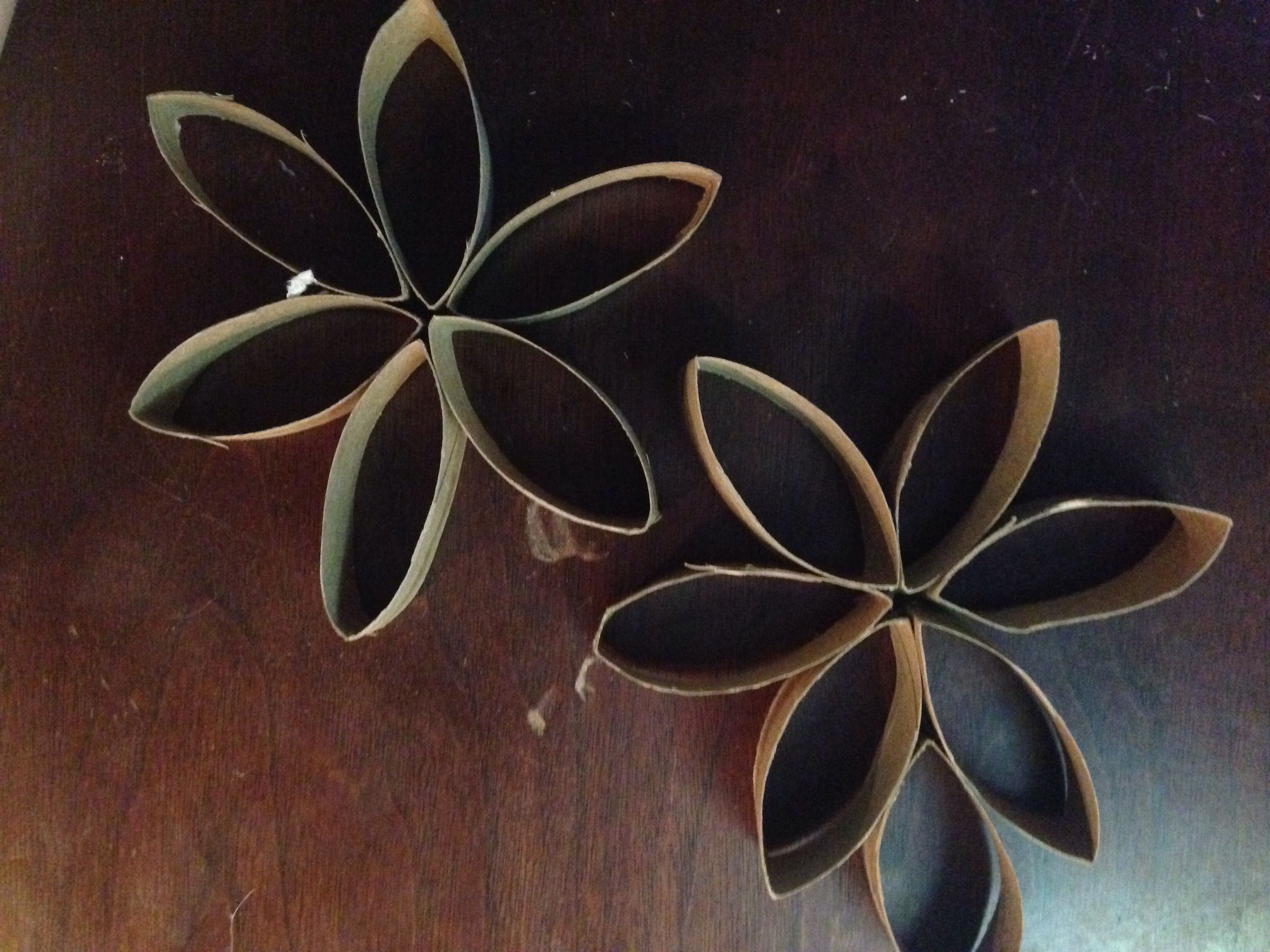 Recyclable DIY Flower! : 4 Steps - Instructables