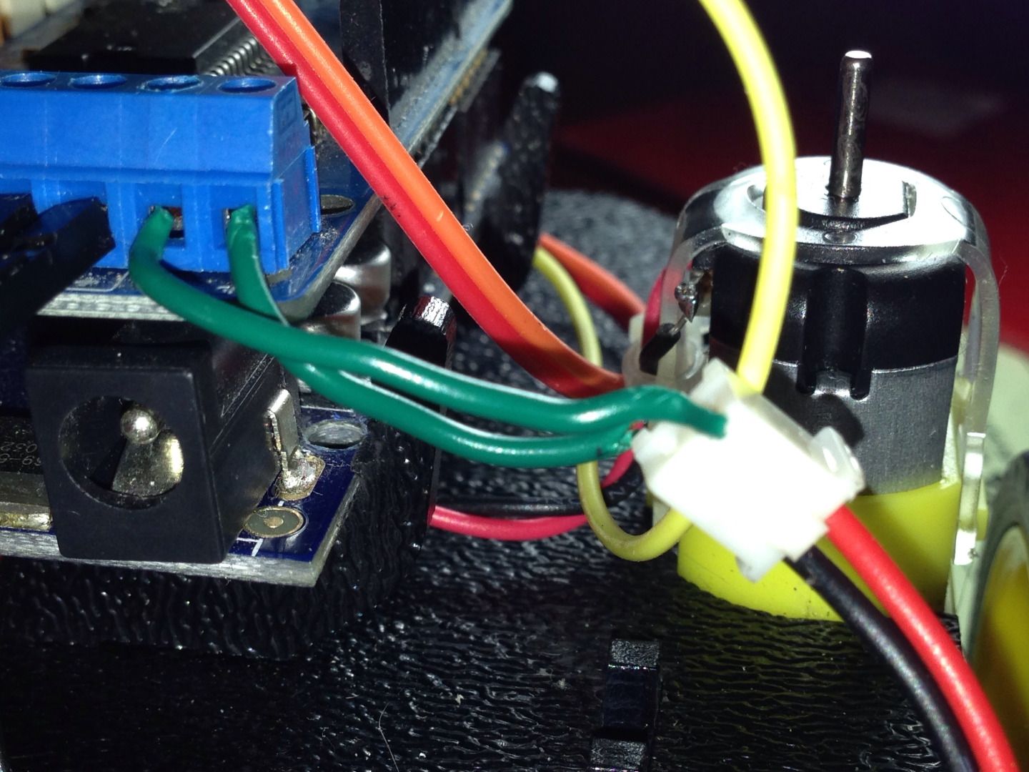 Simple Object Avoider Robot the Using Actobotics Runt Rover Peewee Chassis and a Arduino : 15 ...