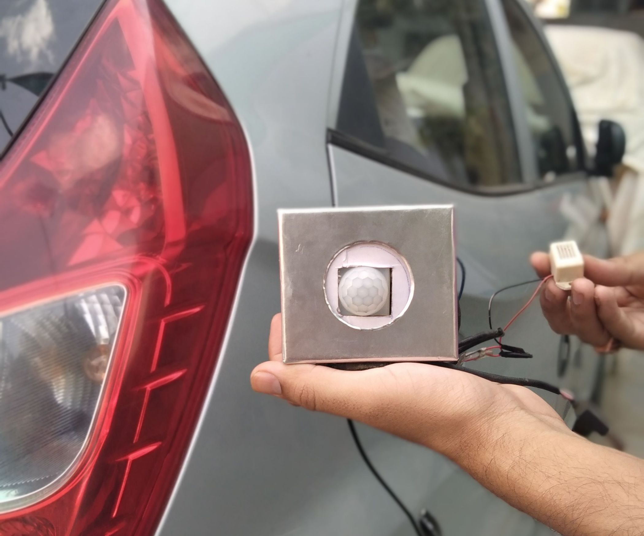 Vehicle Parking Alarm System Using PIR Sensor- DIY : 7 Steps (with ...