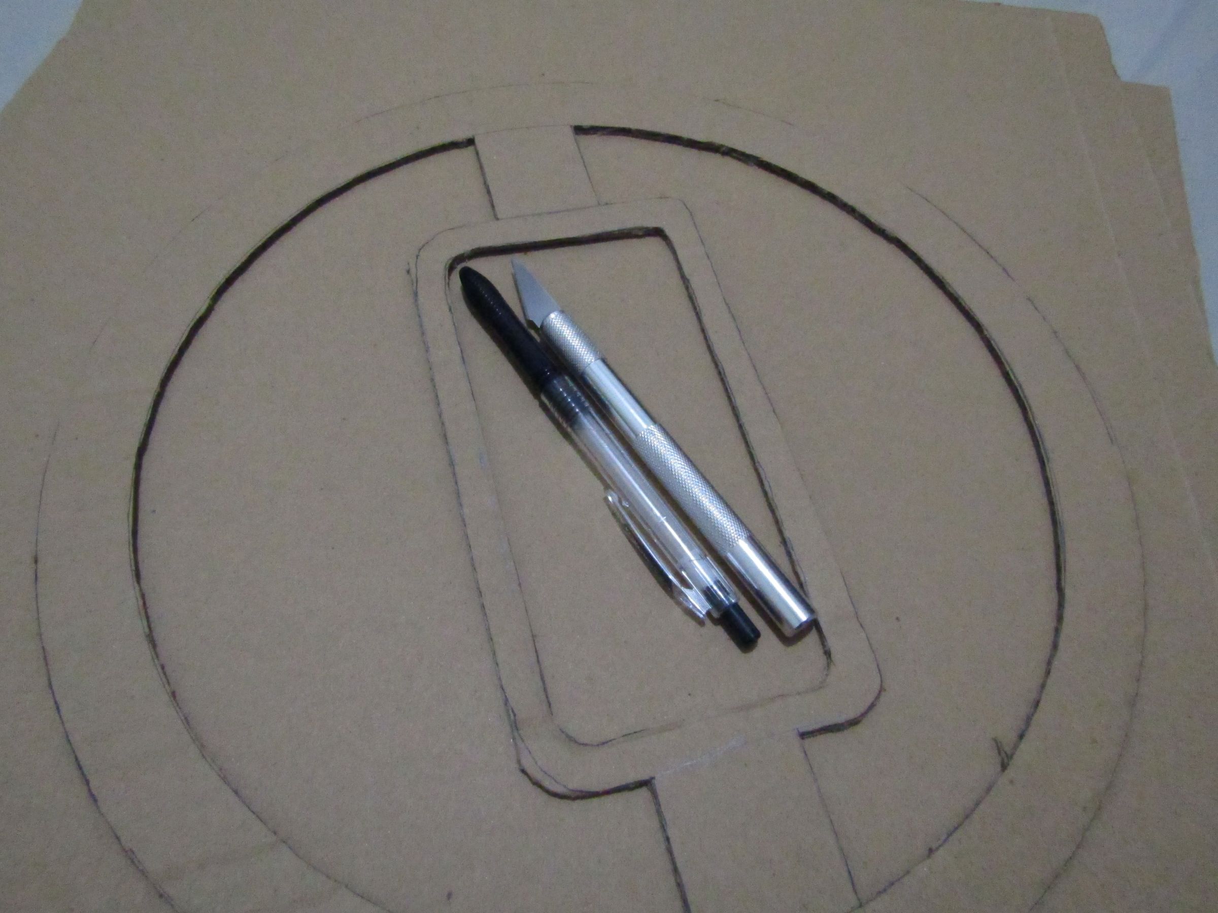 DIY Cardboard Gaming Steering Wheel : 5 Steps - Instructables