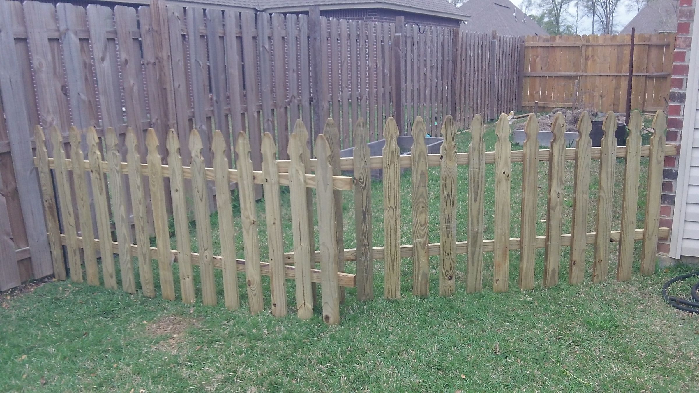 Building a Semi-Permanent Fence : 6 Steps - Instructables