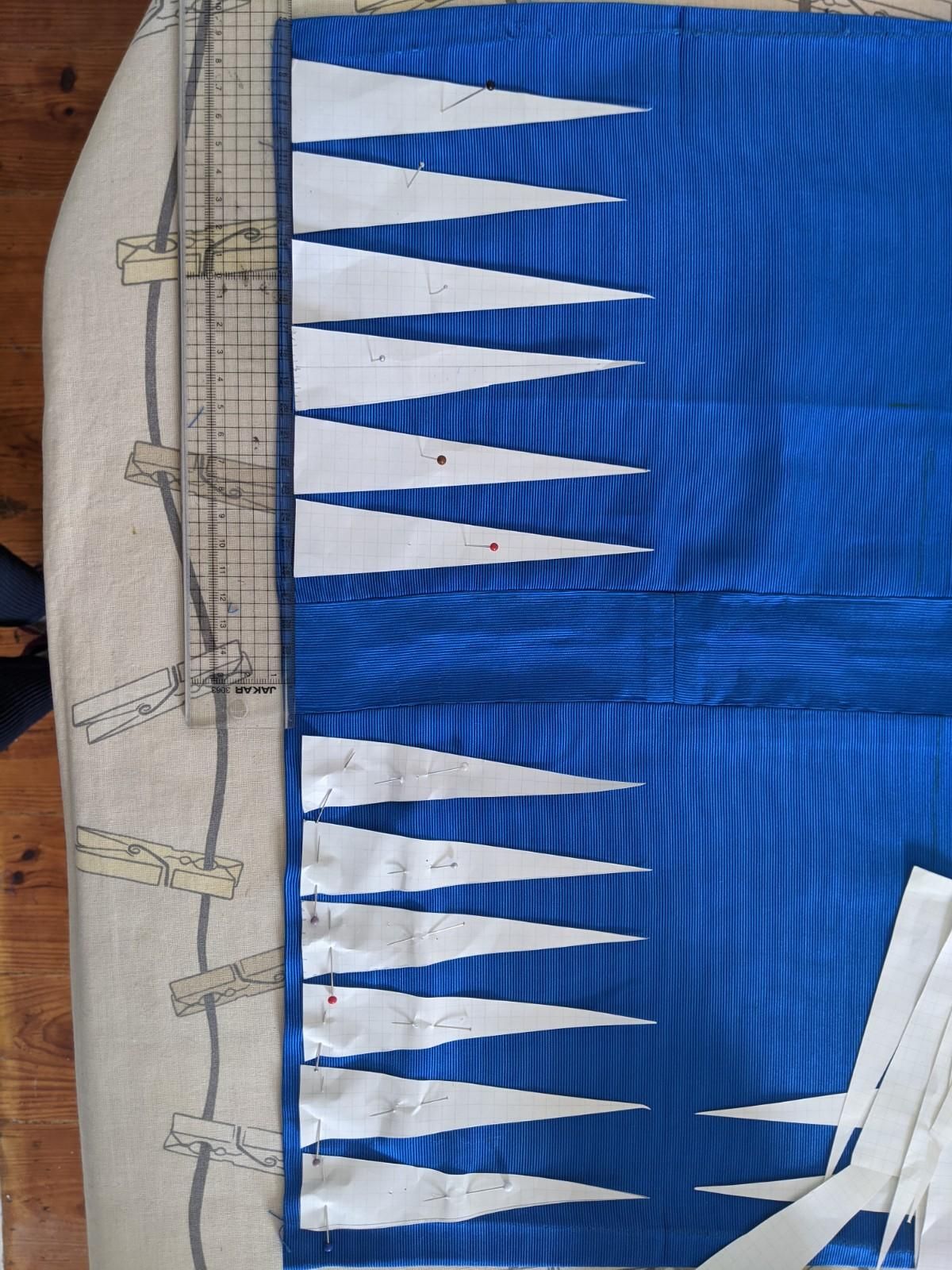 Upcycled Fabric Backgammon Board : 10 Steps (with Pictures) - Instructables