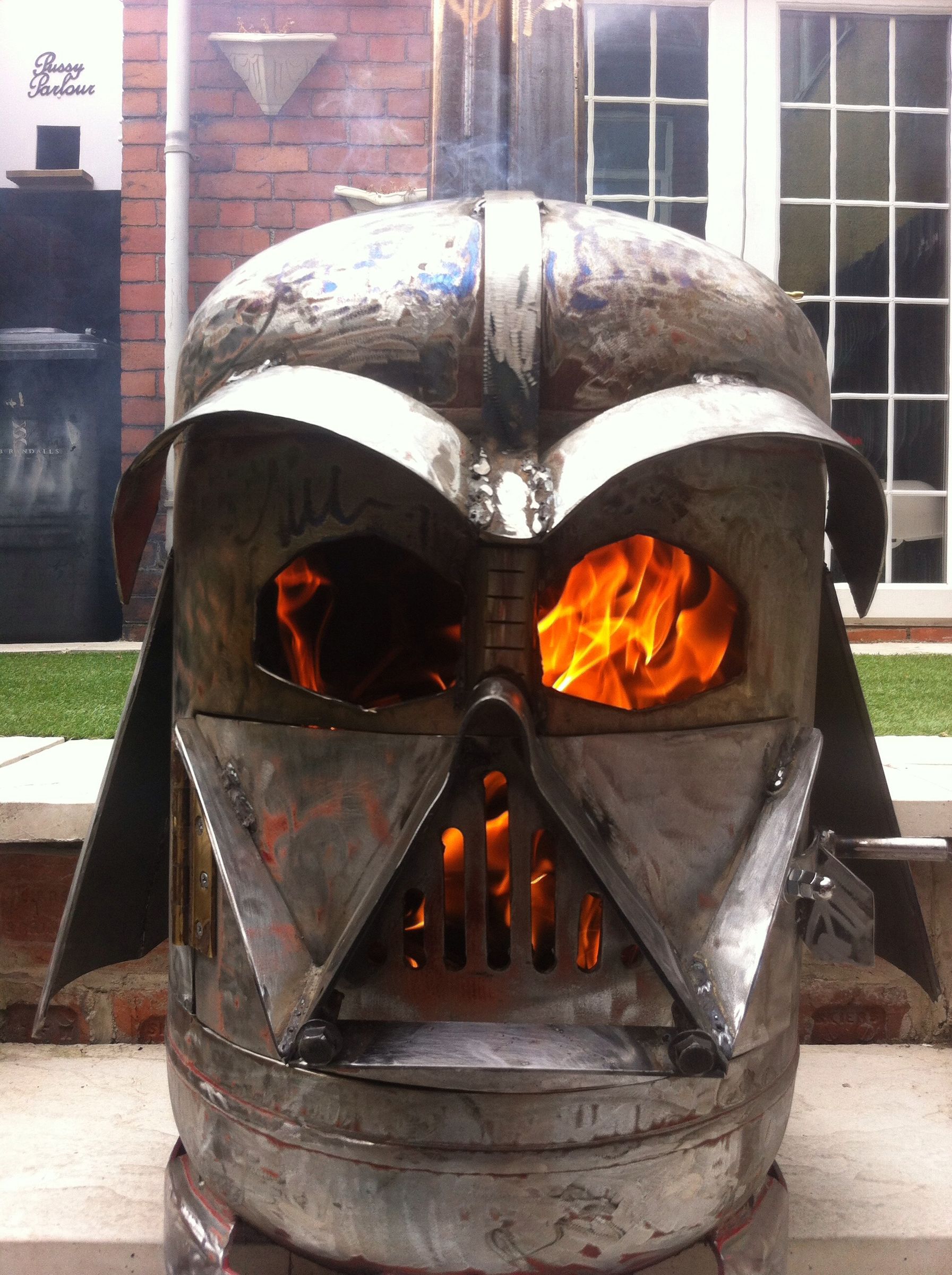 Big Bad Vader Log Burner : 9 Steps (with Pictures) - Instructables
