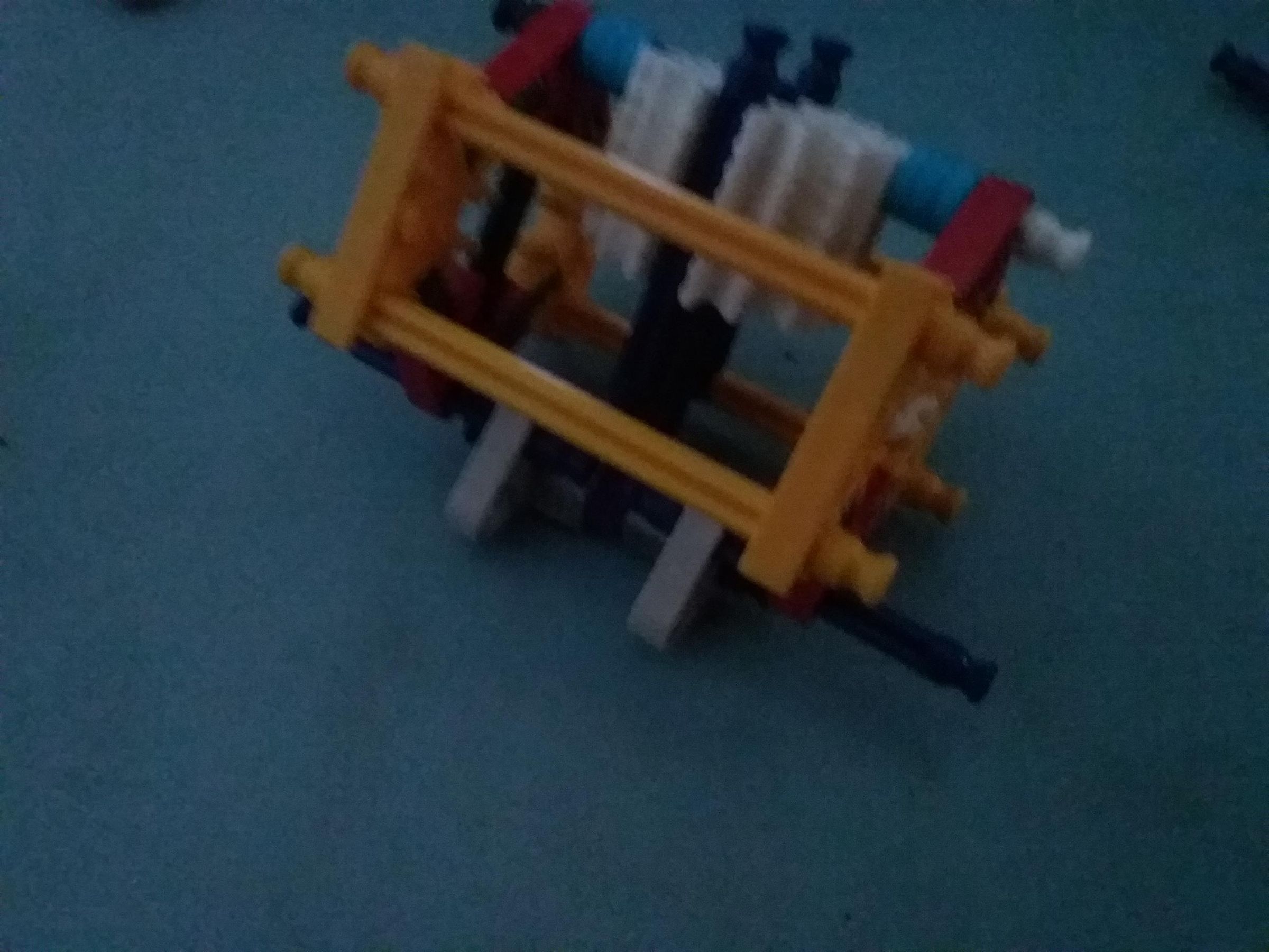 Knex 2 Cylinder Engine : 4 Steps - Instructables