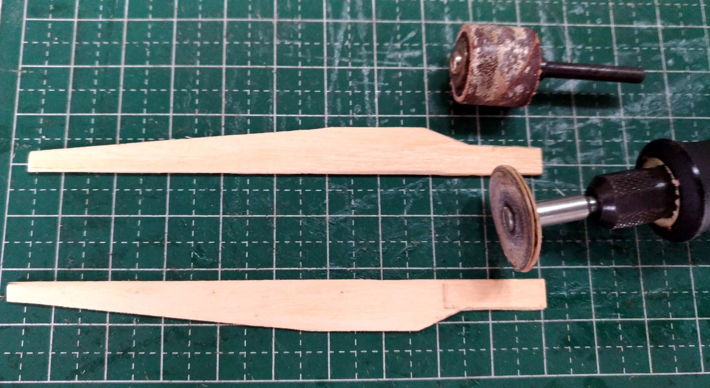 Rogue One Mini U-Wing Popsicle Stick Model : 7 Steps (with Pictures ...