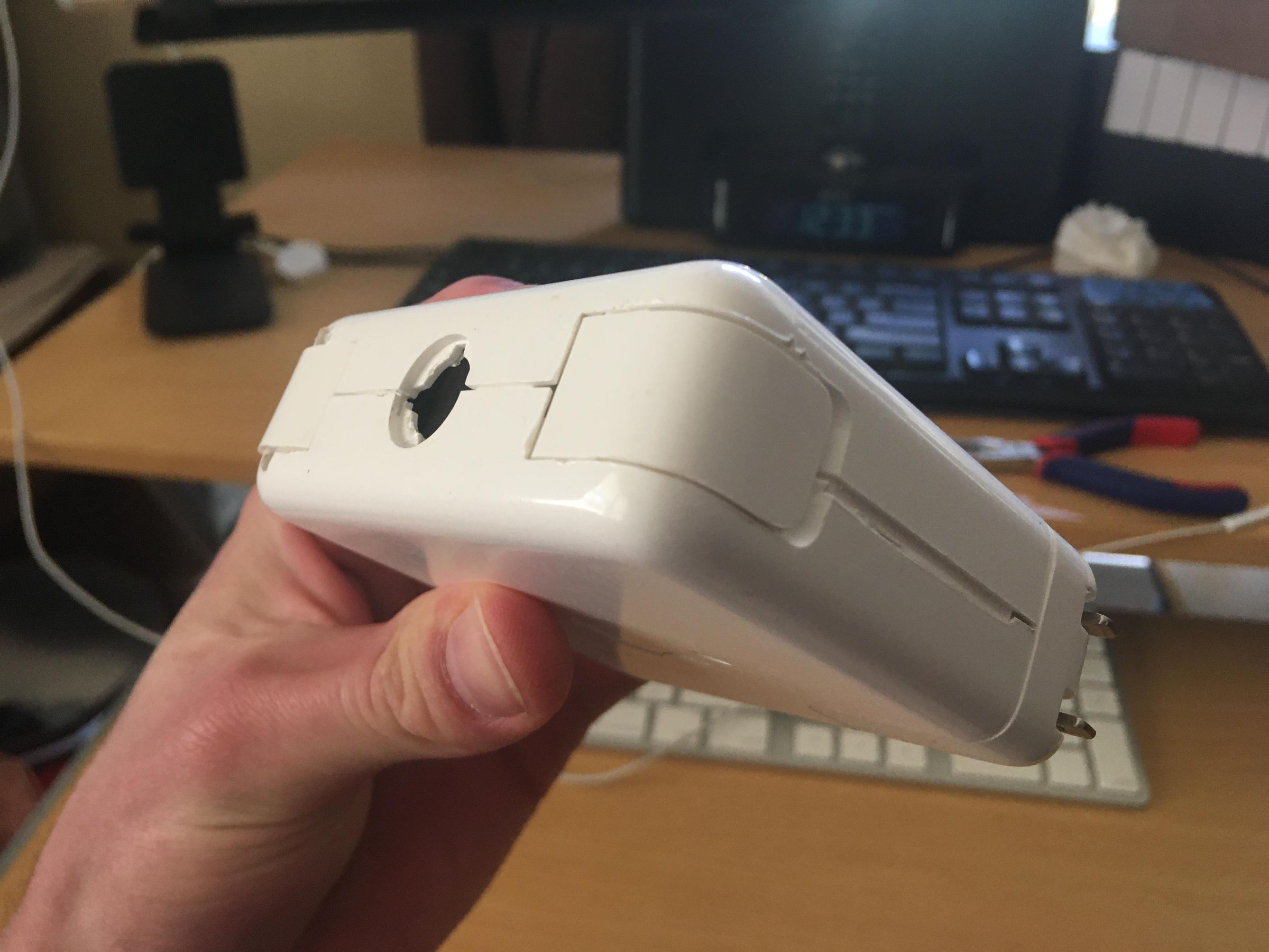Apple Power Brick to Tape Measure Mod : 9 Steps (with Pictures ...