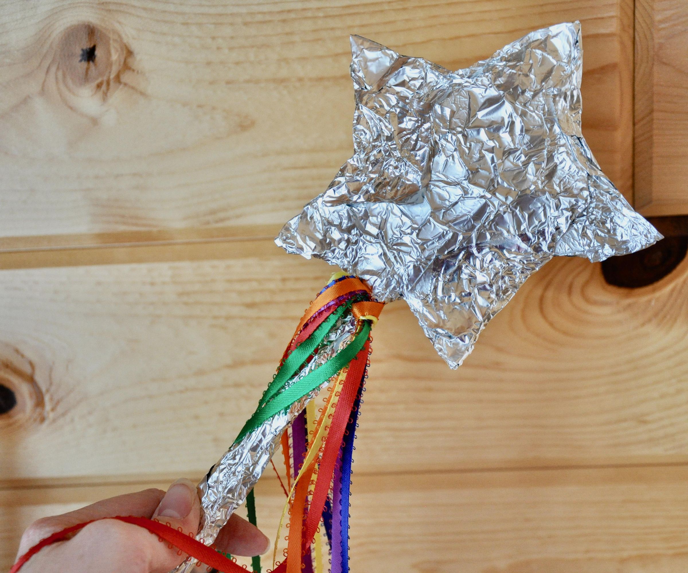 Easy Tin Foil Magic Wand : 4 Steps (with Pictures) - Instructables