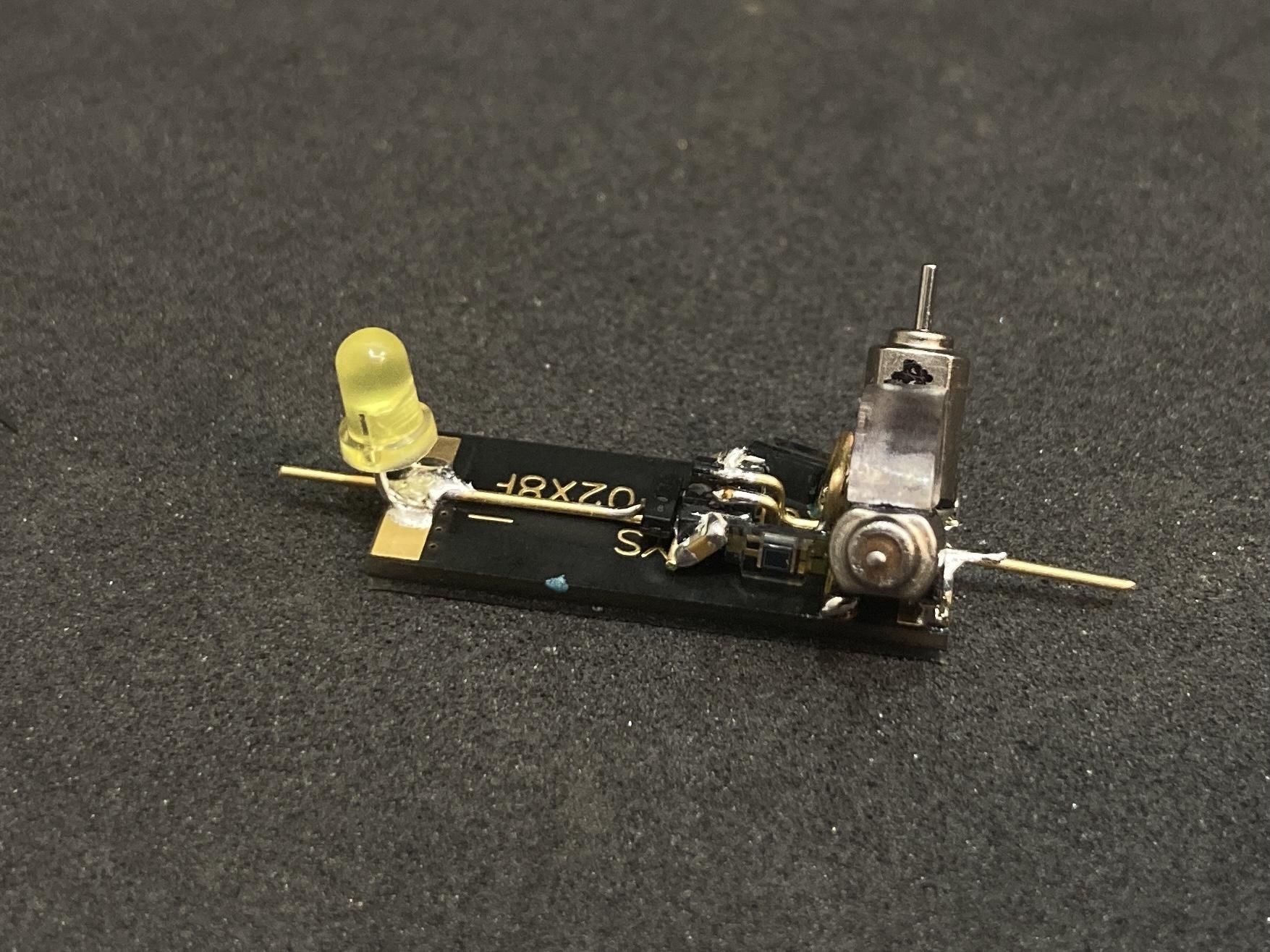 Tiny, Solar Powered, Light Seeking BEAM Bot (Mini Photopopper) : 18 ...