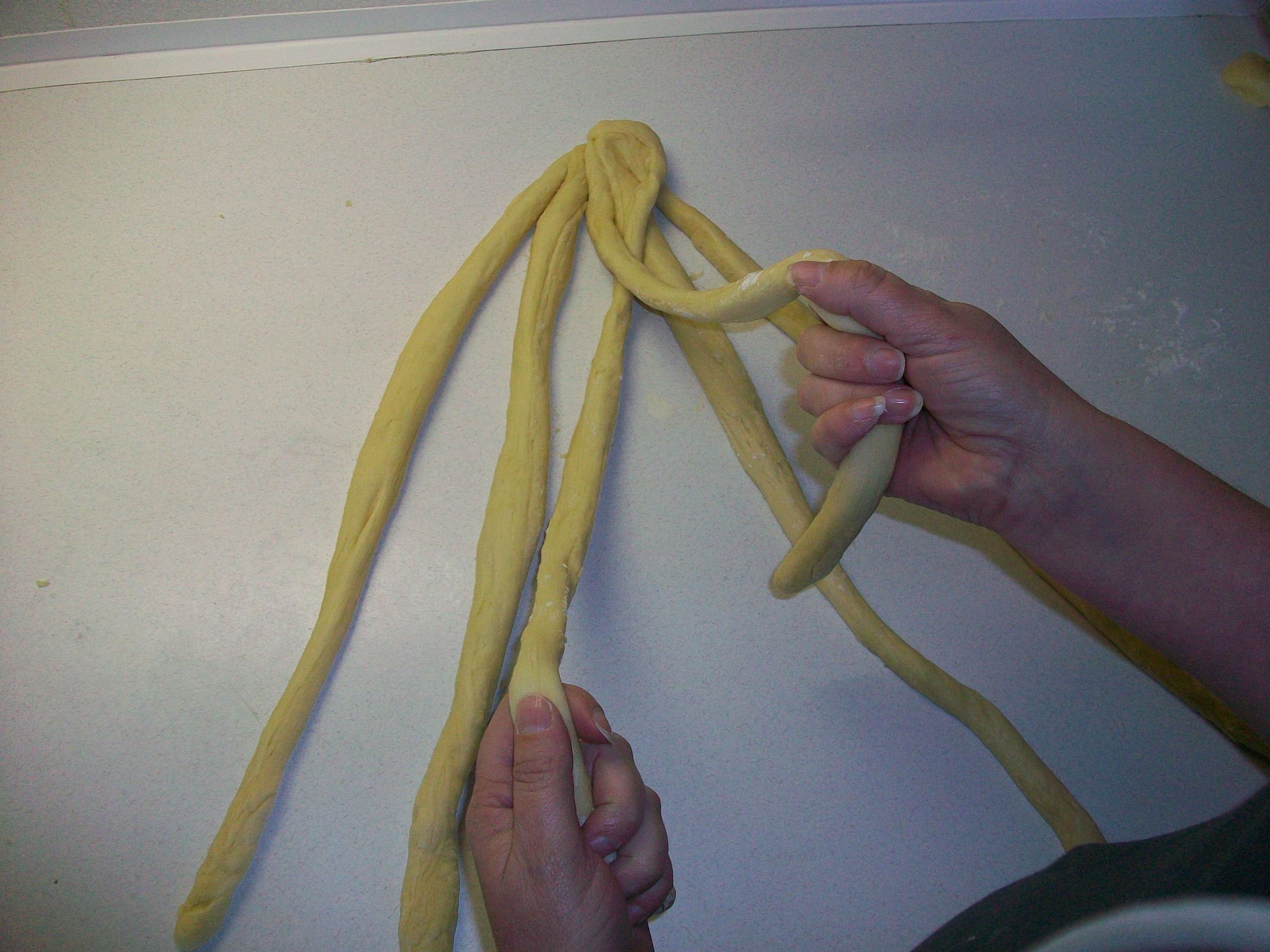 How to Braid Challah - 6 Strand Method : 3 Steps - Instructables