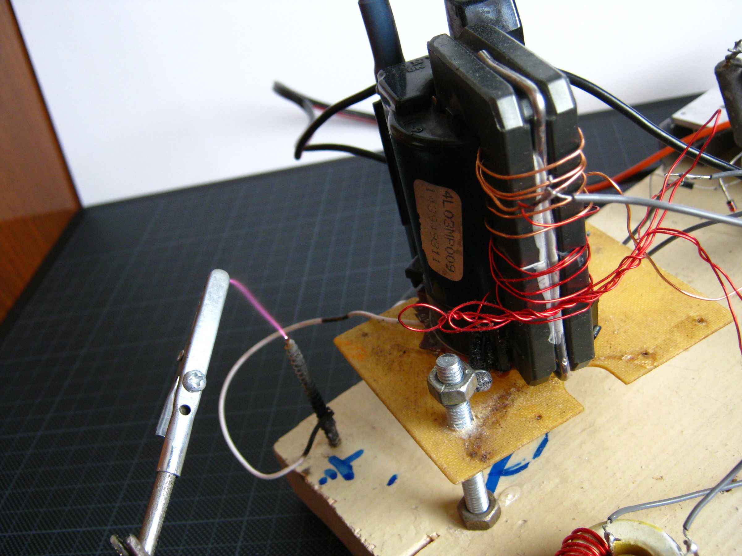 The ZVS Driver : 3 Steps - Instructables