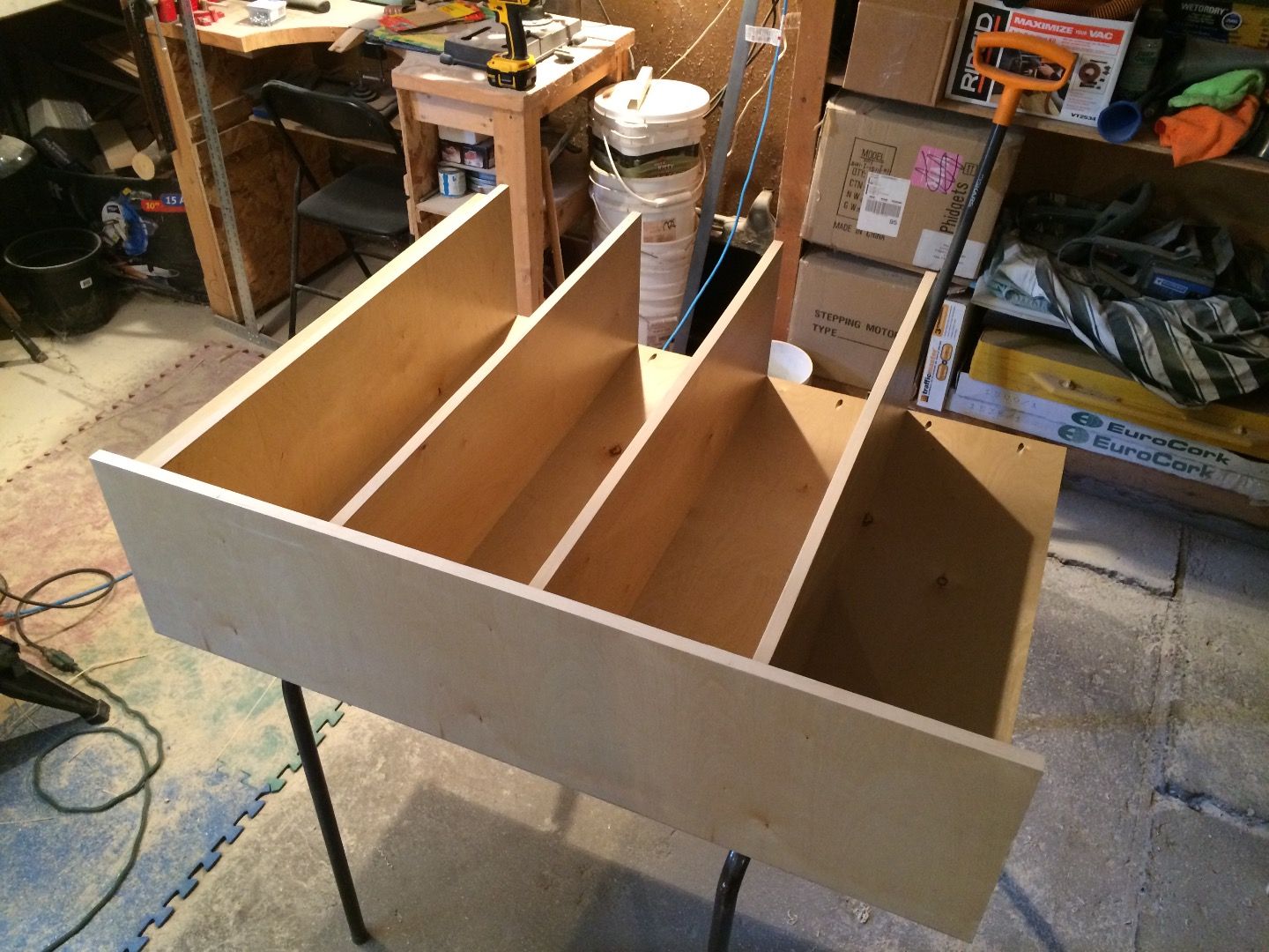 Standing Desk for Engineers : 8 Steps (with Pictures) - Instructables