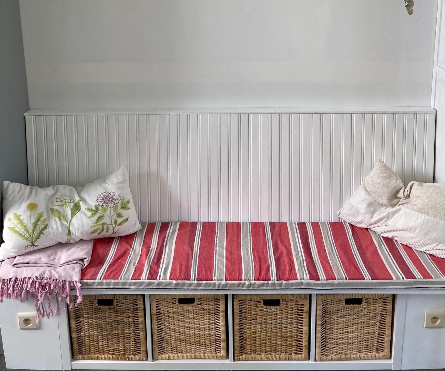 IKEA HACK | $40 Kallax Shelf Becomes Upscale Bench Seating | DIY Build ...