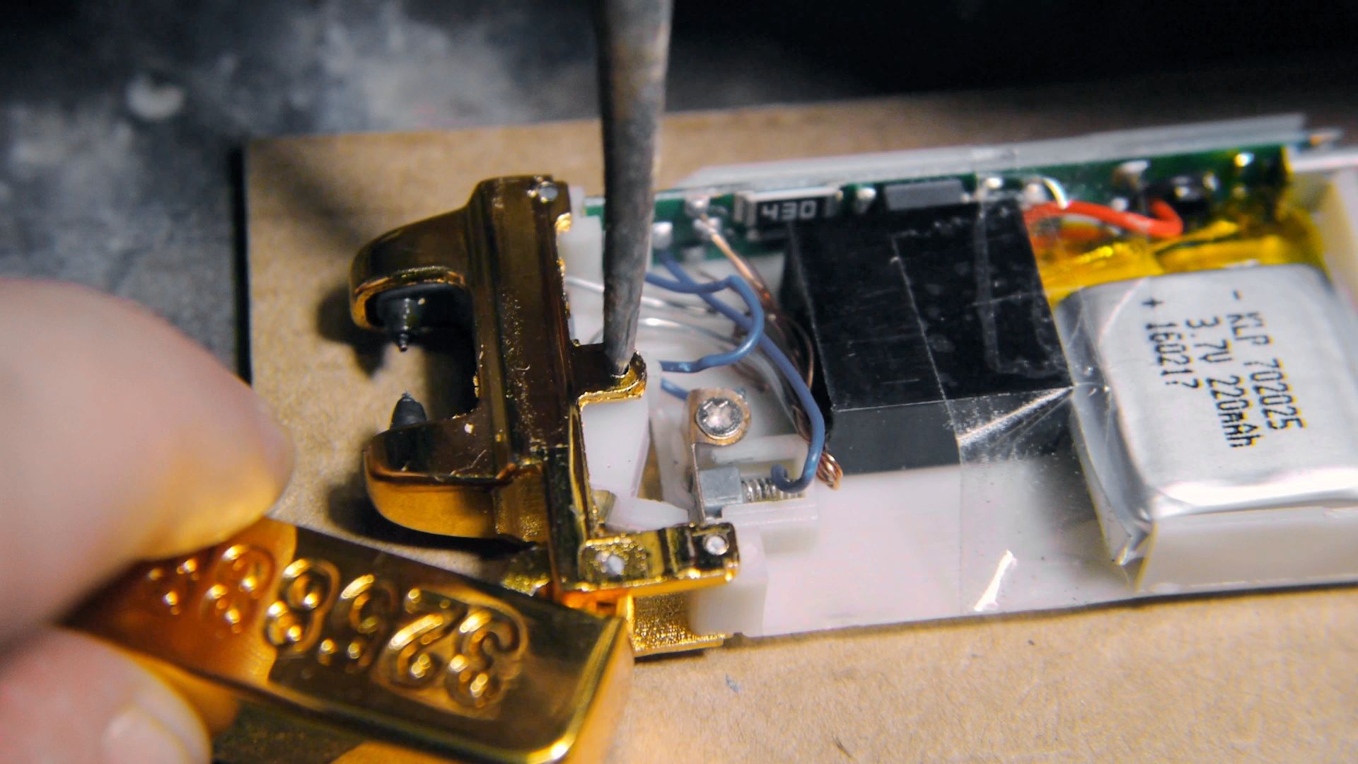 Plasma Cutter From an Arc Lighter : 6 Steps (with Pictures) - Instructables