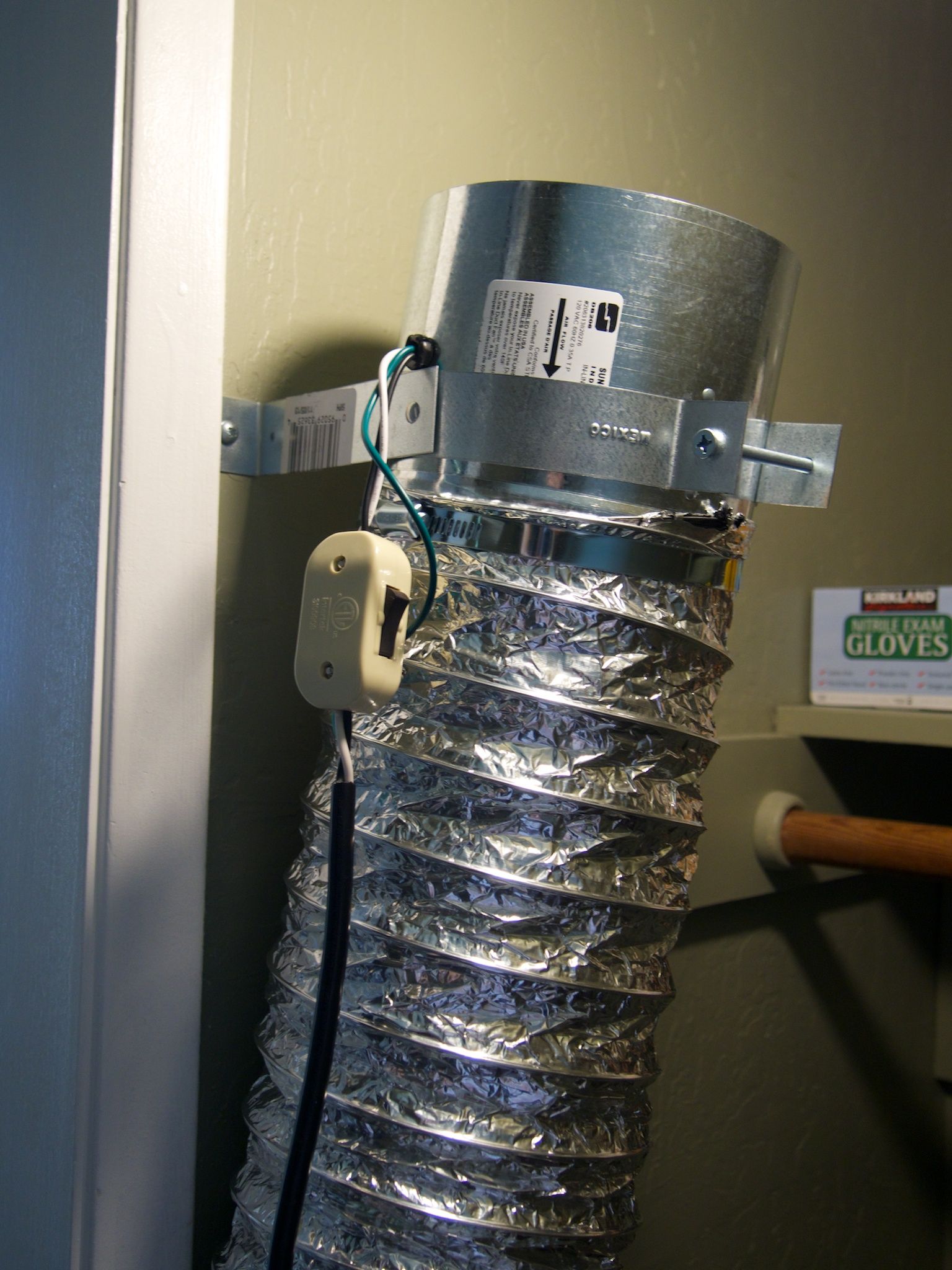 Home Darkroom Design for Small Spaces : 7 Steps (with Pictures ...