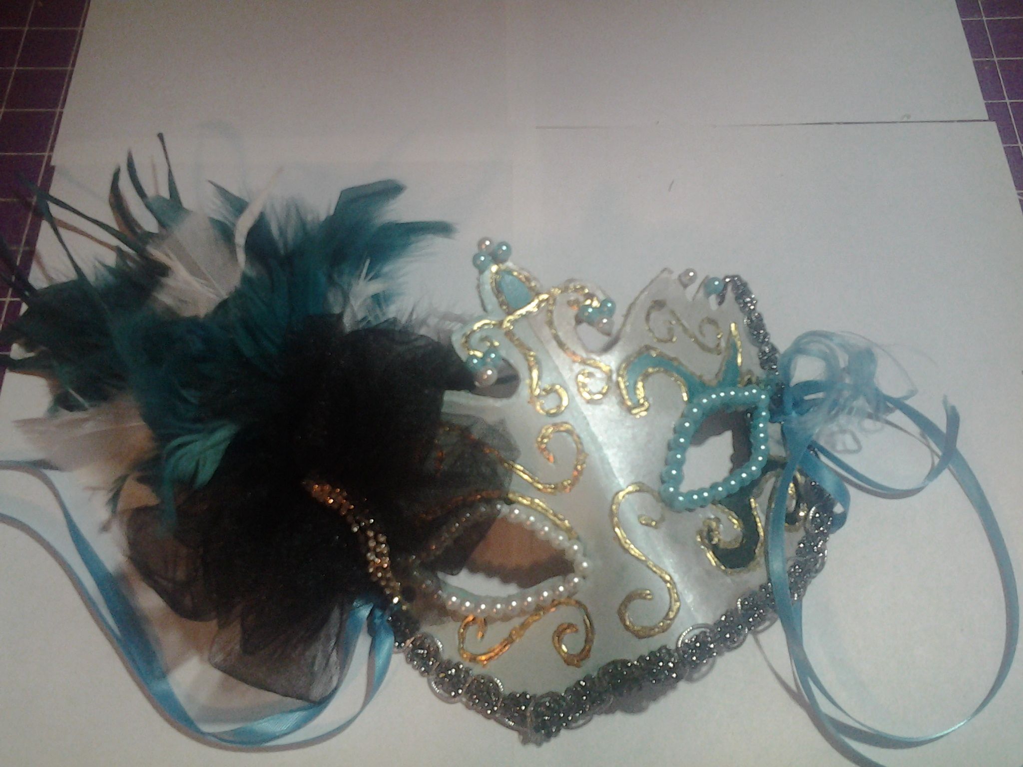 Terrific in Teal Masquerade Mask : 16 Steps (with Pictures) - Instructables
