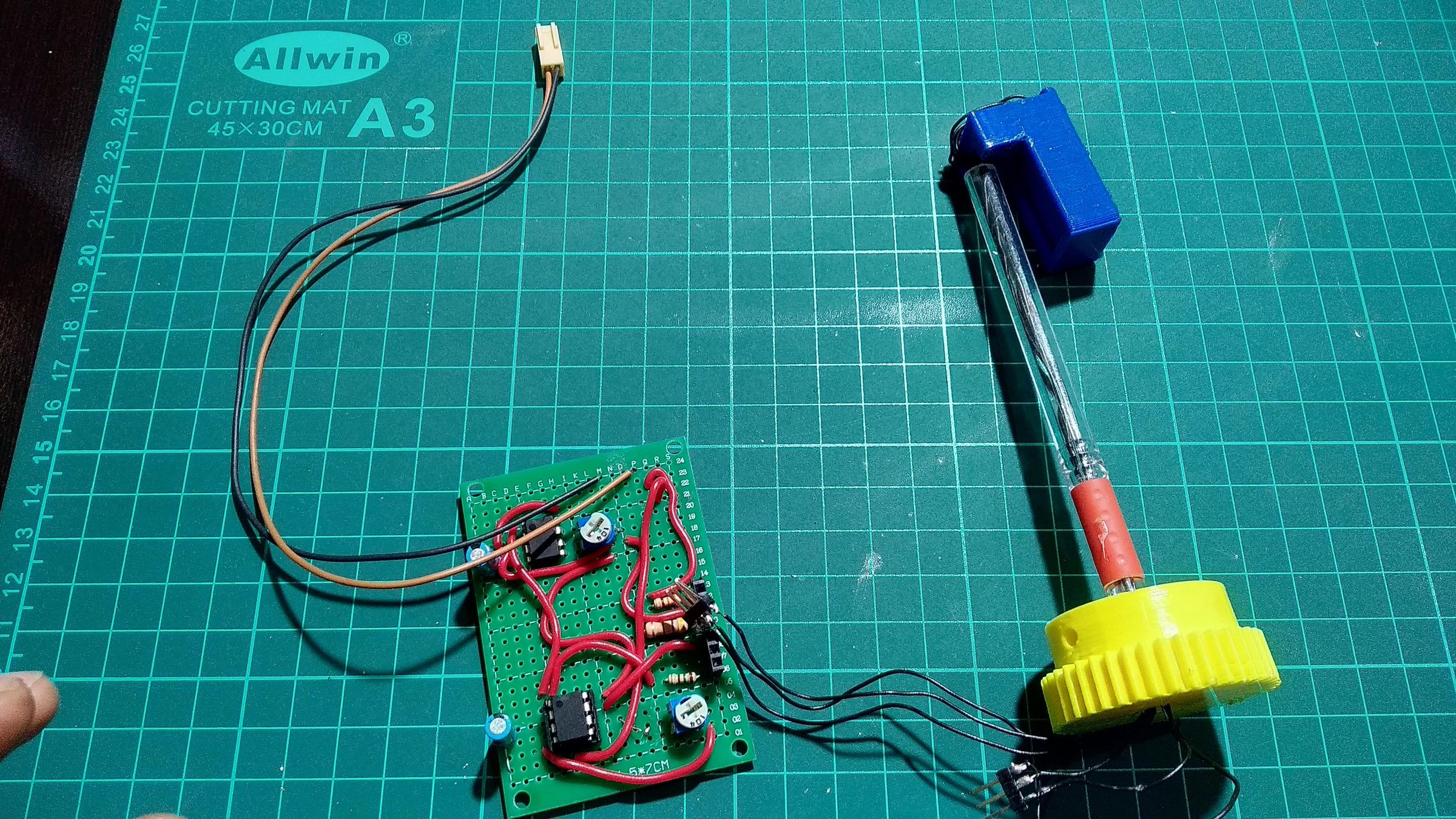 Print, Light, Stop: a Mini 3D Printed Traffic Signal : 6 Steps (with ...