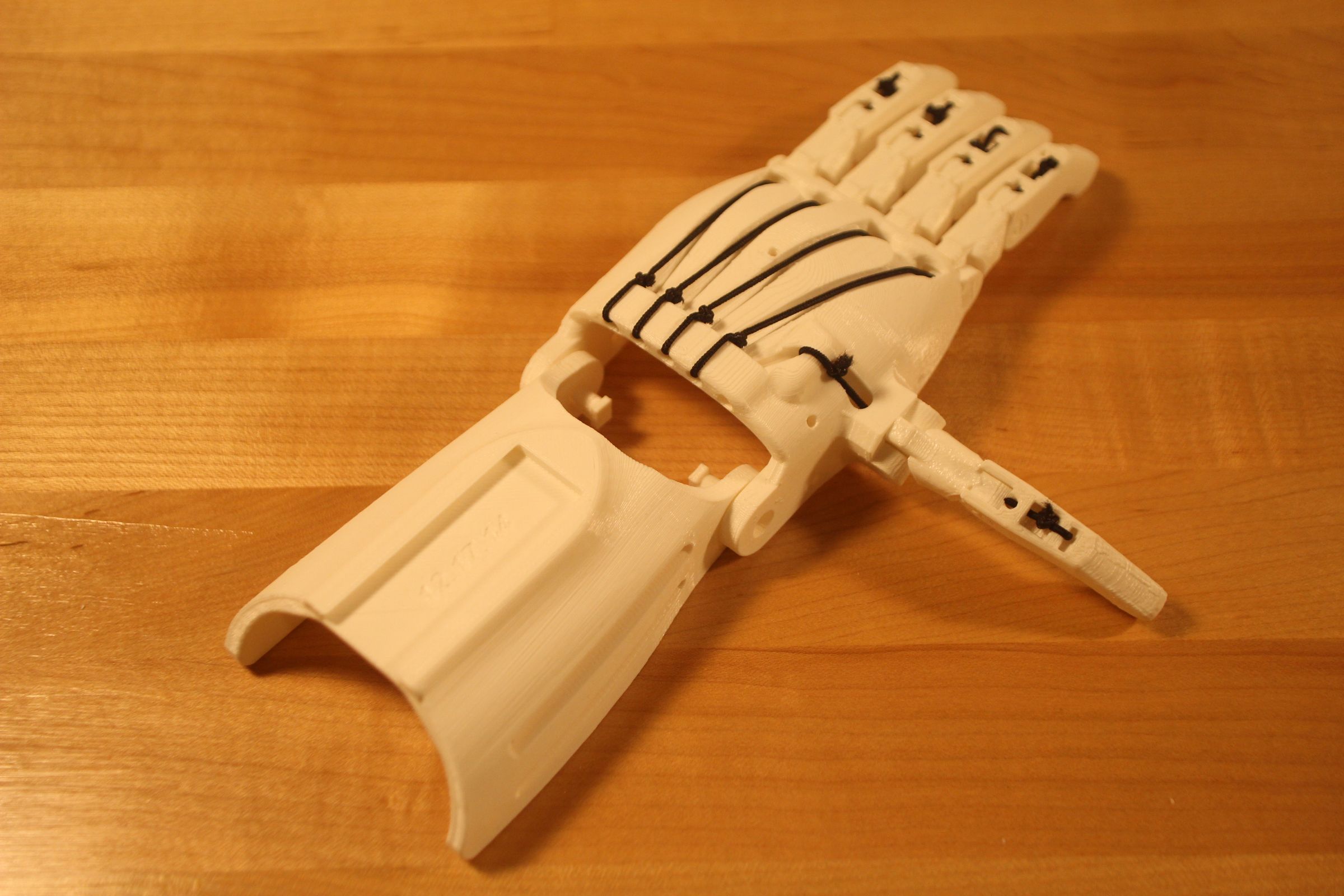 Assembly of E-NABLE's Raptor Reloaded Hand : 9 Steps - Instructables