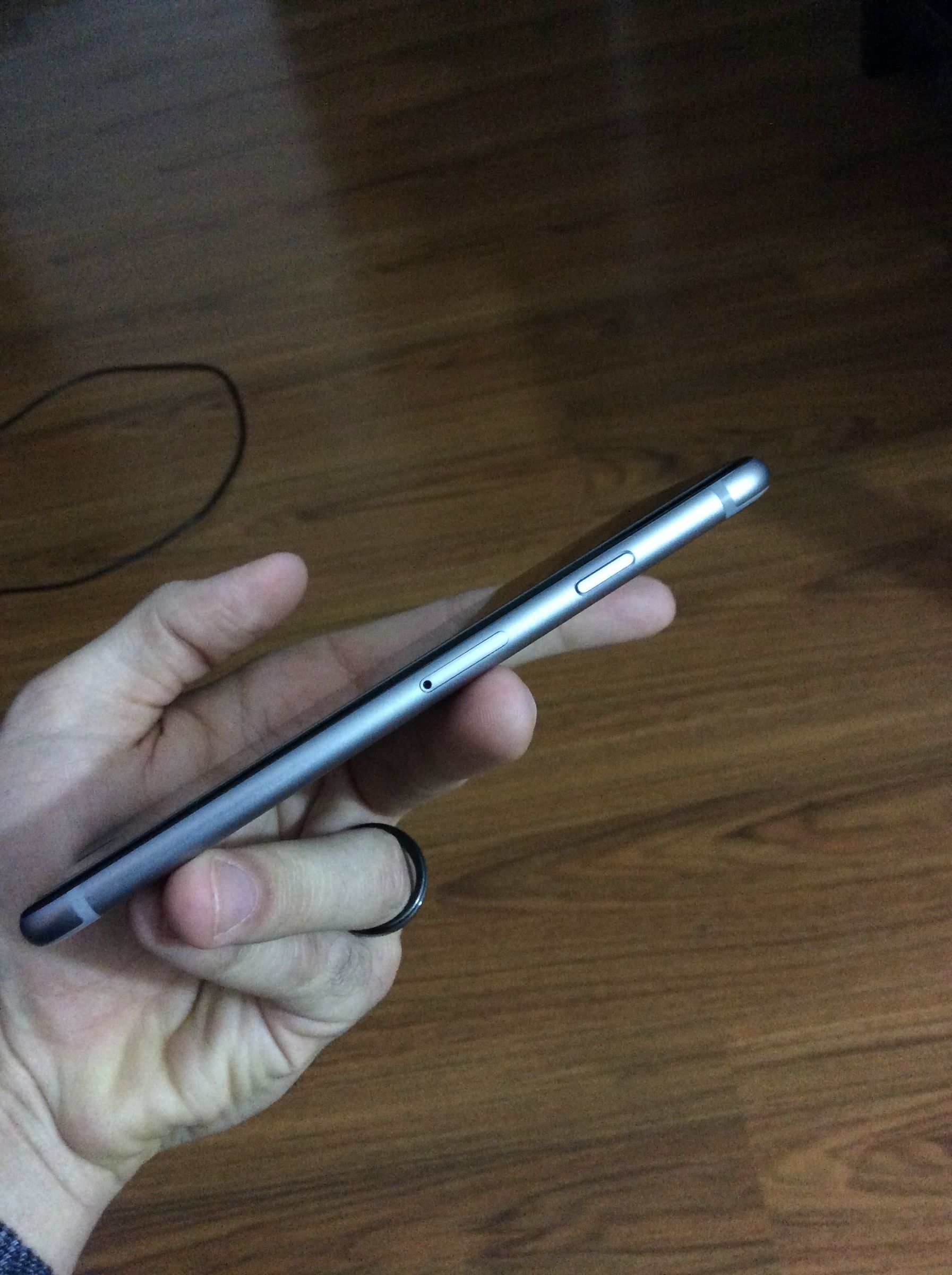 How to Remove and Replace SIM Card in an IPhone : 8 Steps - Instructables